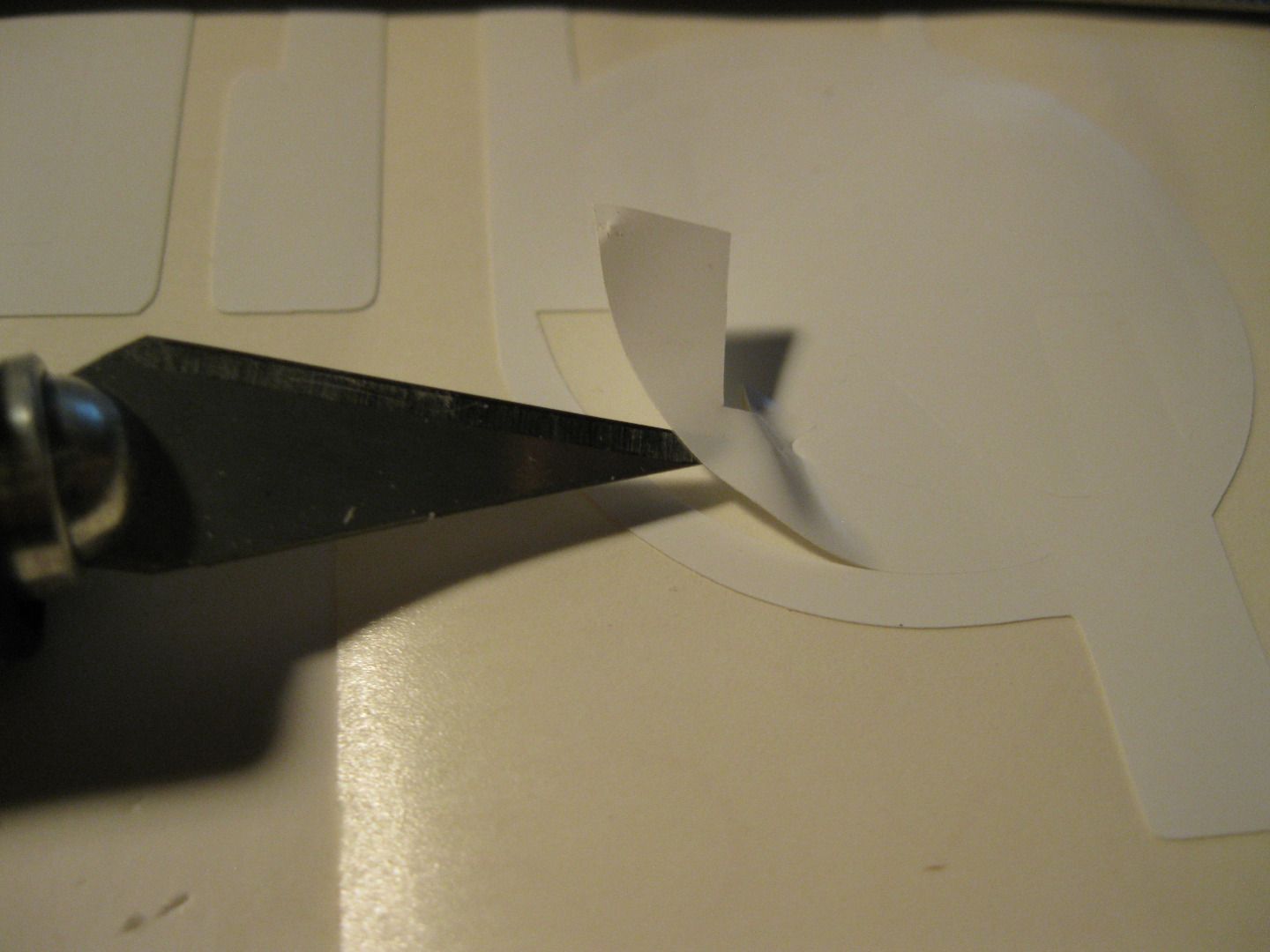 Cutting DIY Vinyl Stickers for Your Car With Scrap Vinyl and the ...