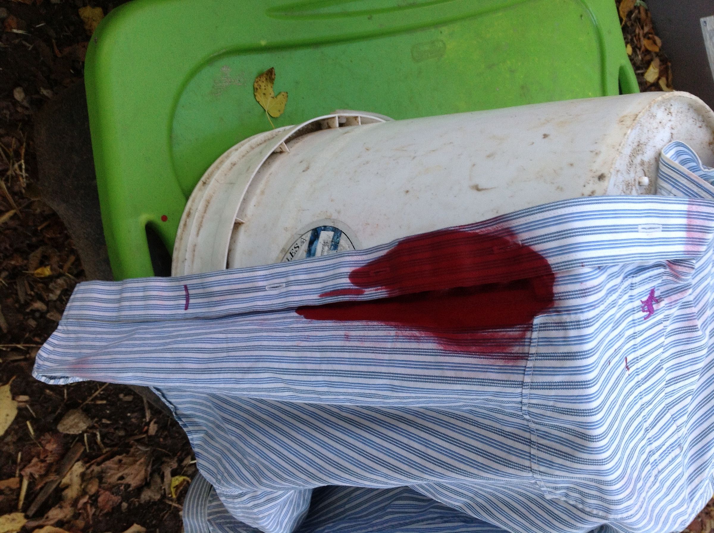 Stabbed in the Back Costume : 10 Steps (with Pictures) - Instructables