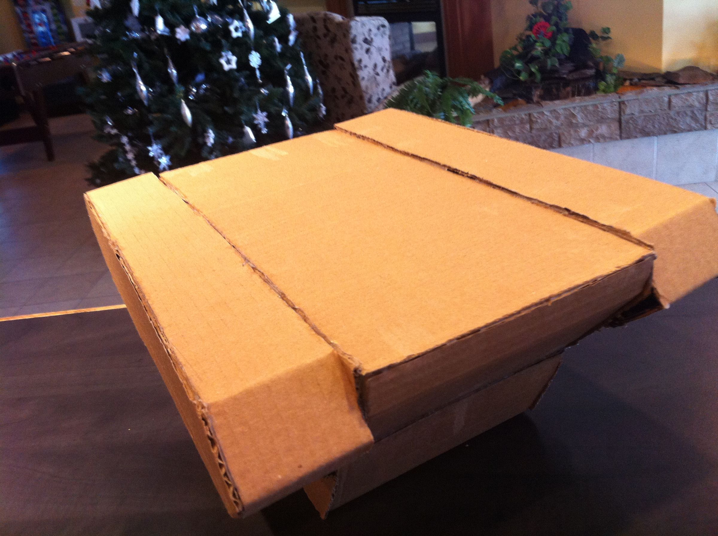 How to Build a Tank With a Cardboard Box : 3 Steps (with Pictures ...