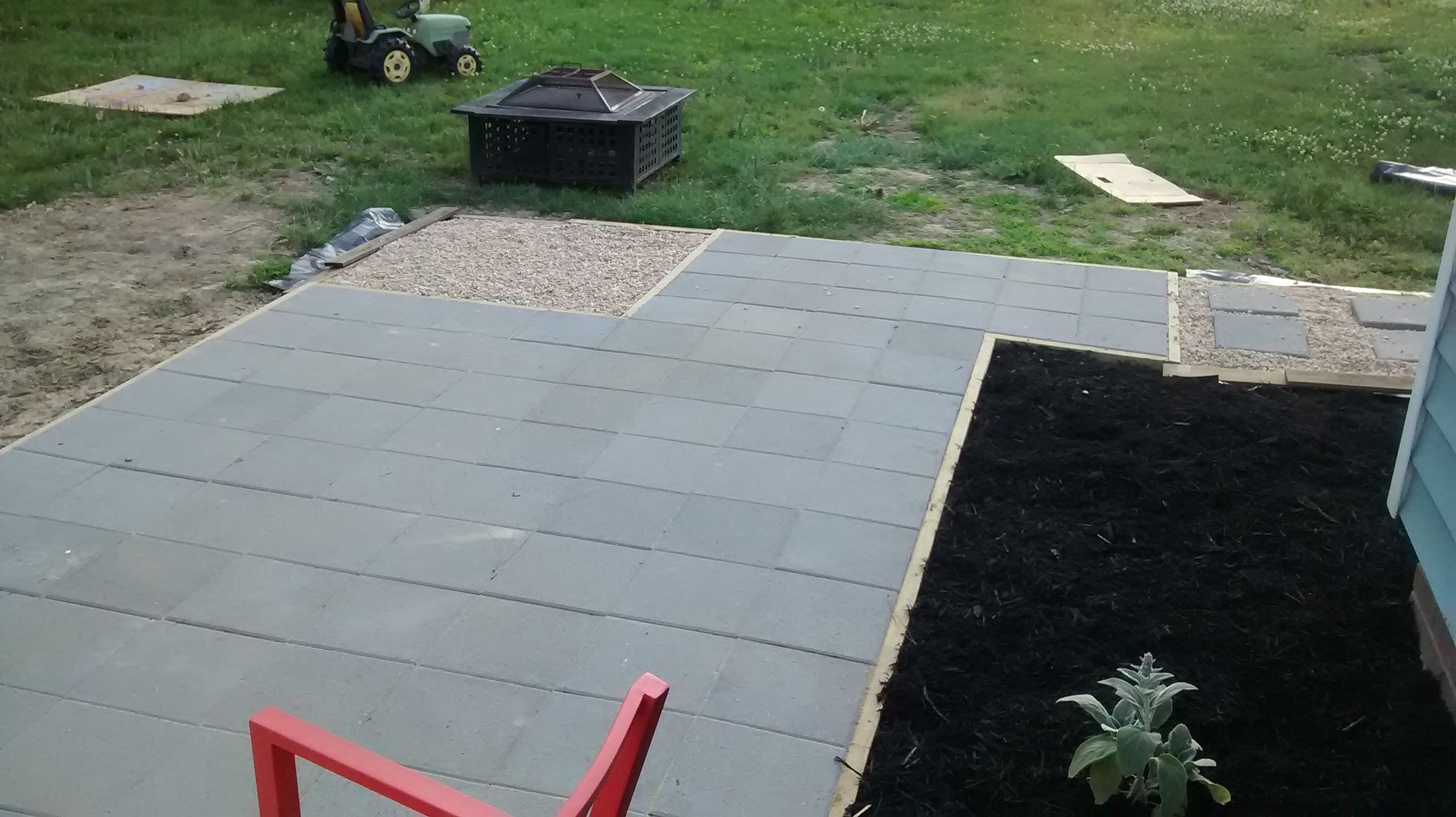 Building a Simple Patio Using Paving Stones : 9 Steps (with Pictures ...