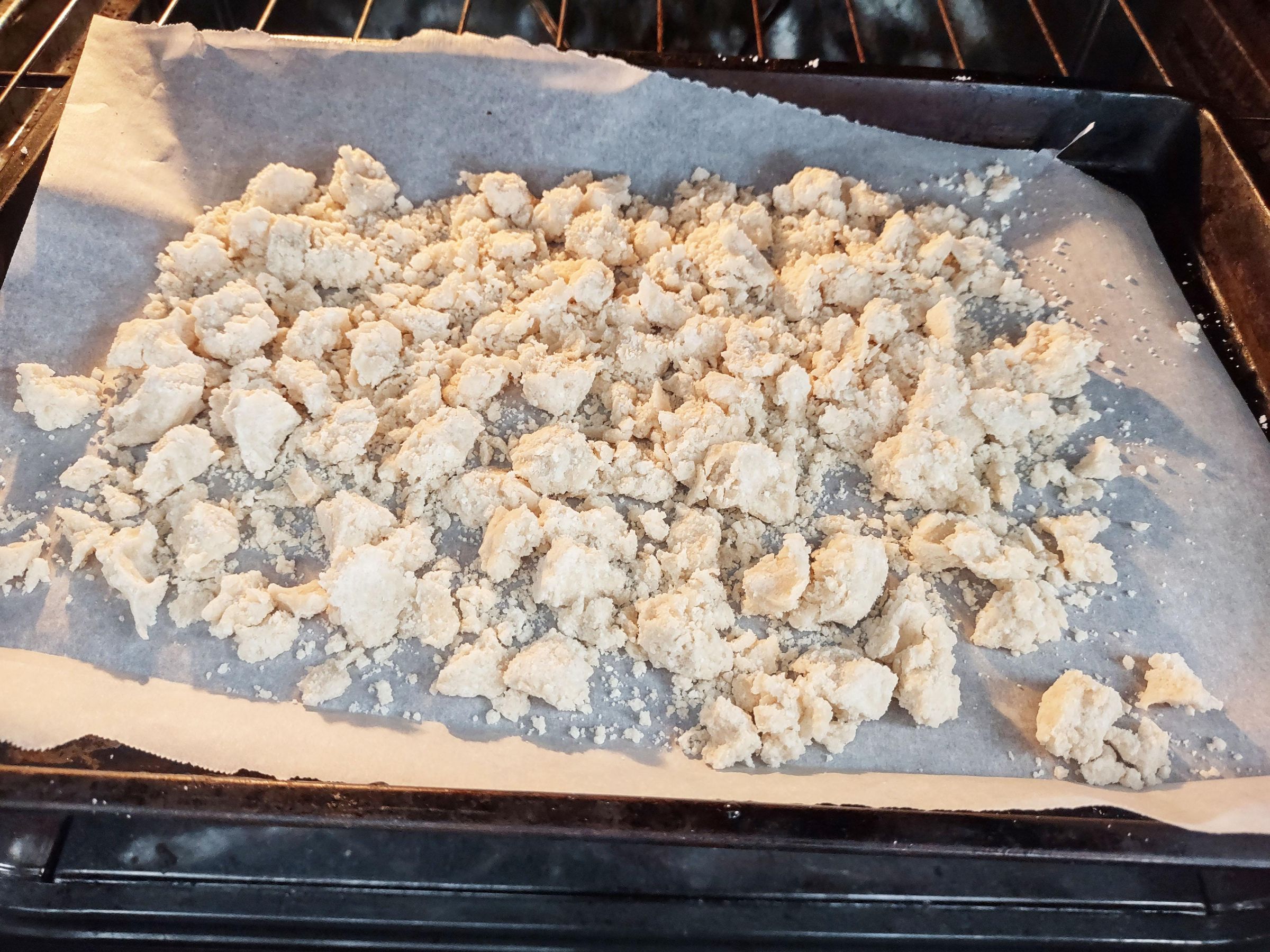 Blueberry Crumble Cinnamon Roll : 12 Steps (with Pictures) - Instructables