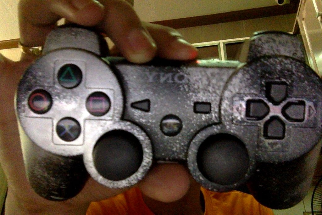 Custom Painted PS3 Controllers : 5 Steps - Instructables