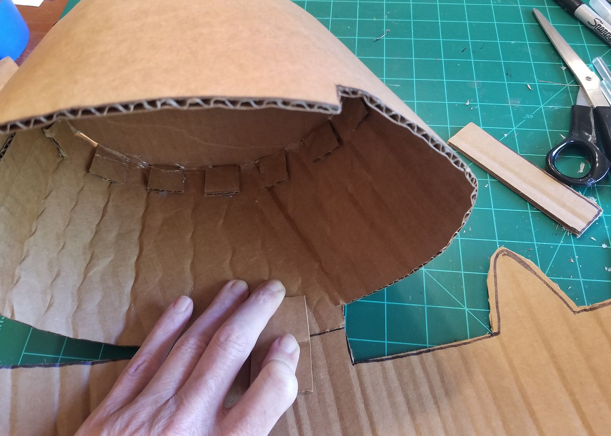 Deluxe Knight's Helm : 6 Steps (with Pictures) - Instructables