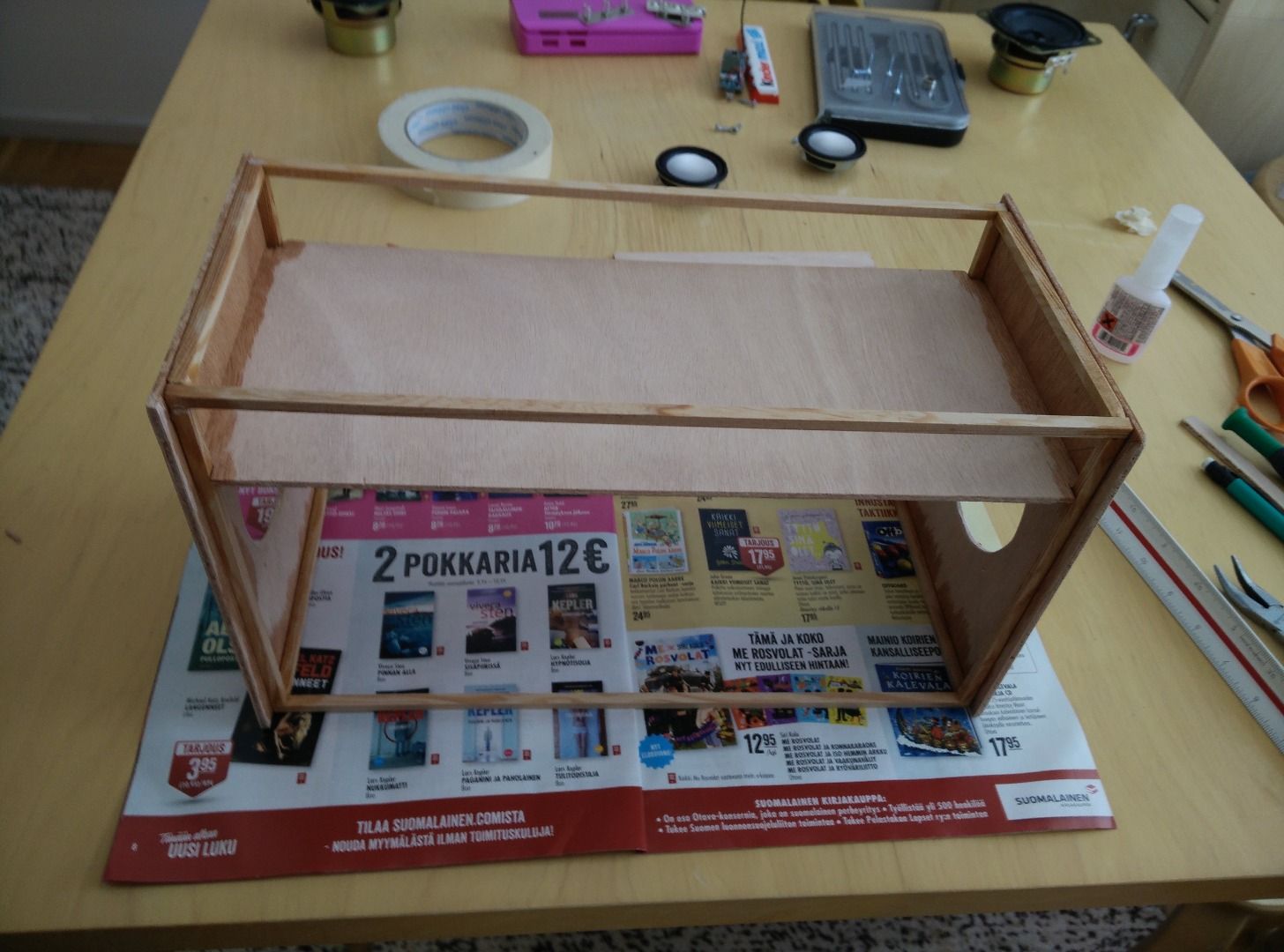 Ultimate-Solar-Boombox U-S-B : 3 Steps - Instructables