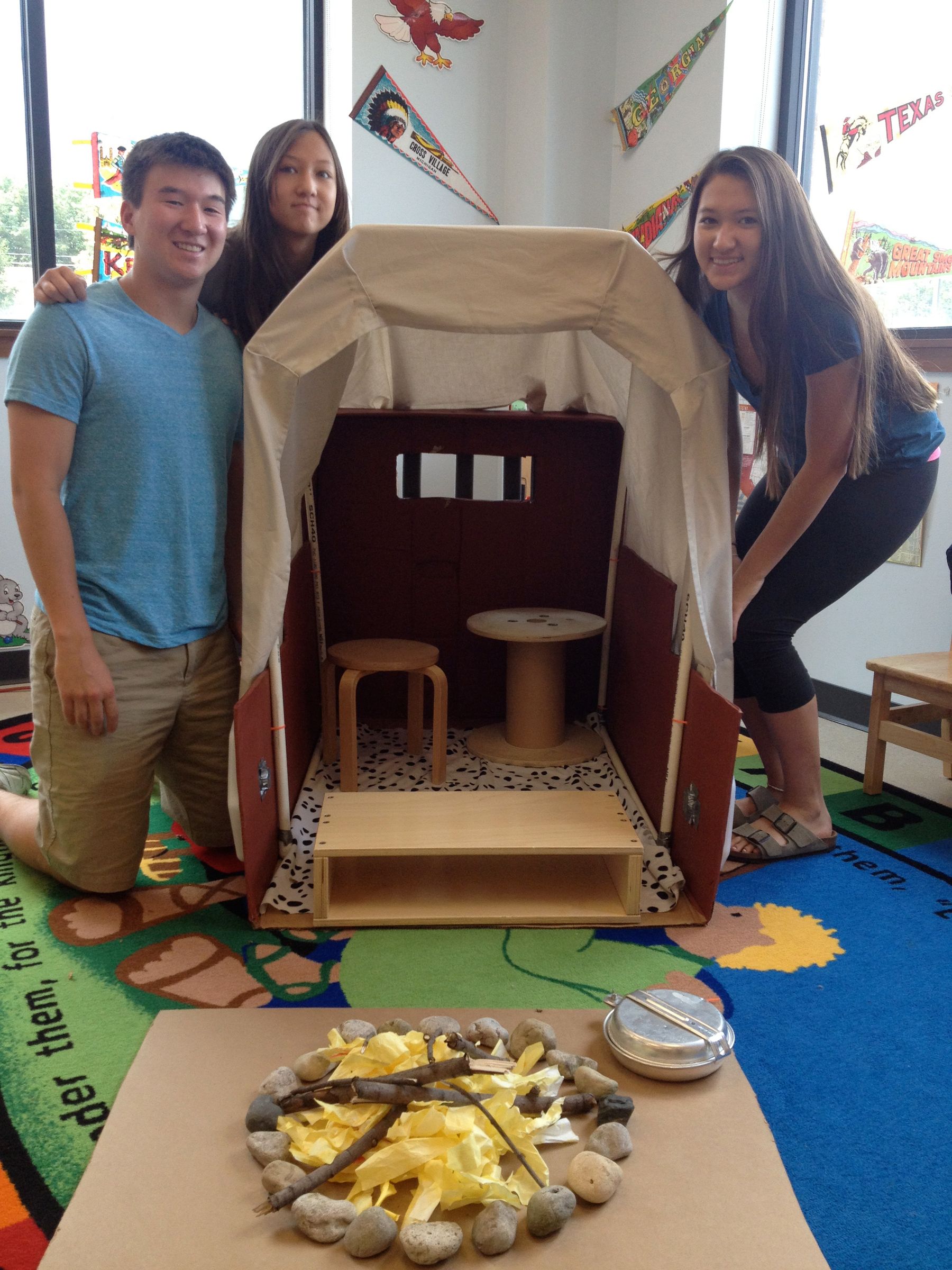 Covered Wagon Fort : 7 Steps - Instructables