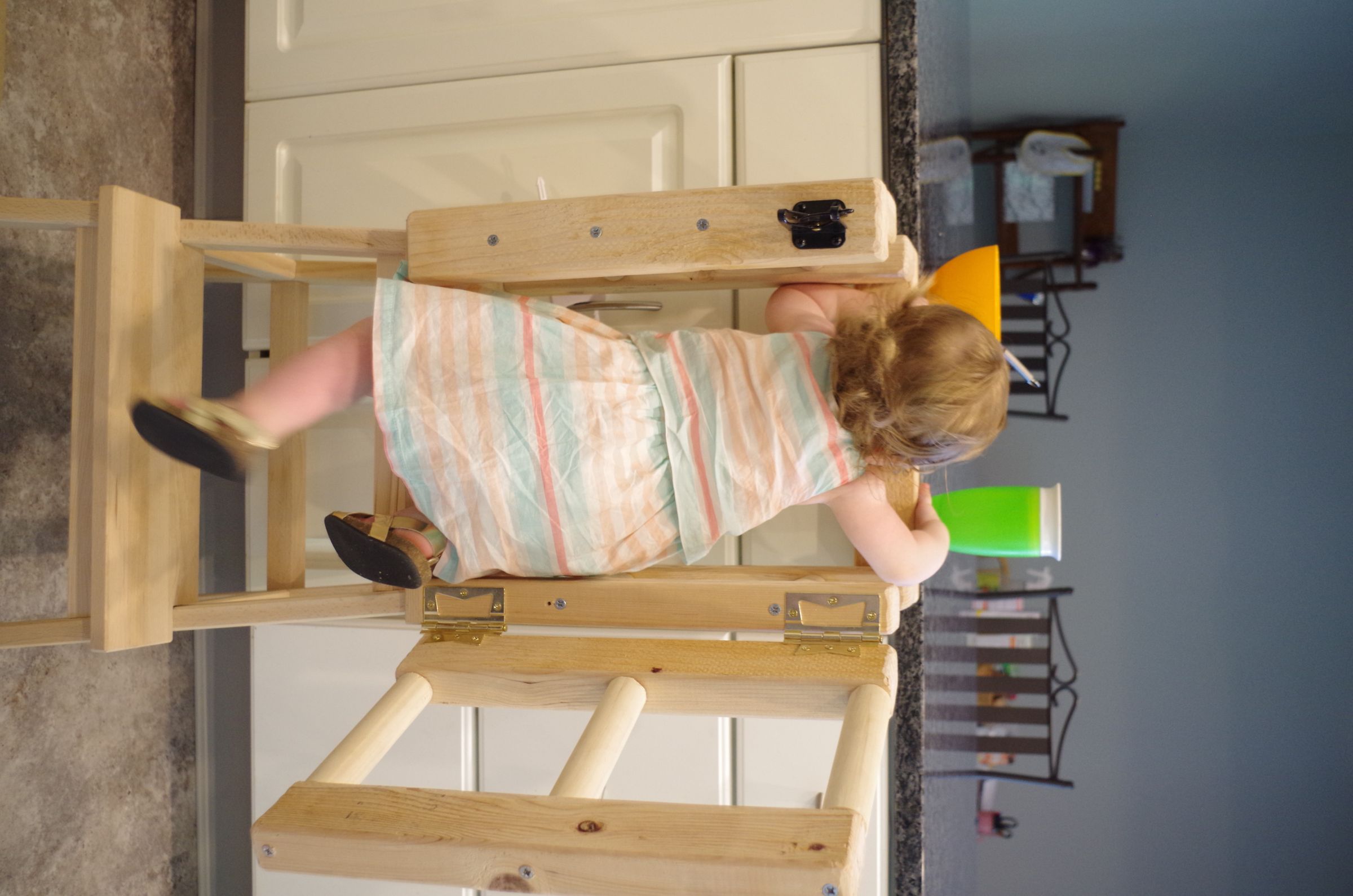 Kitchen Helper Tower : 8 Steps (with Pictures) - Instructables