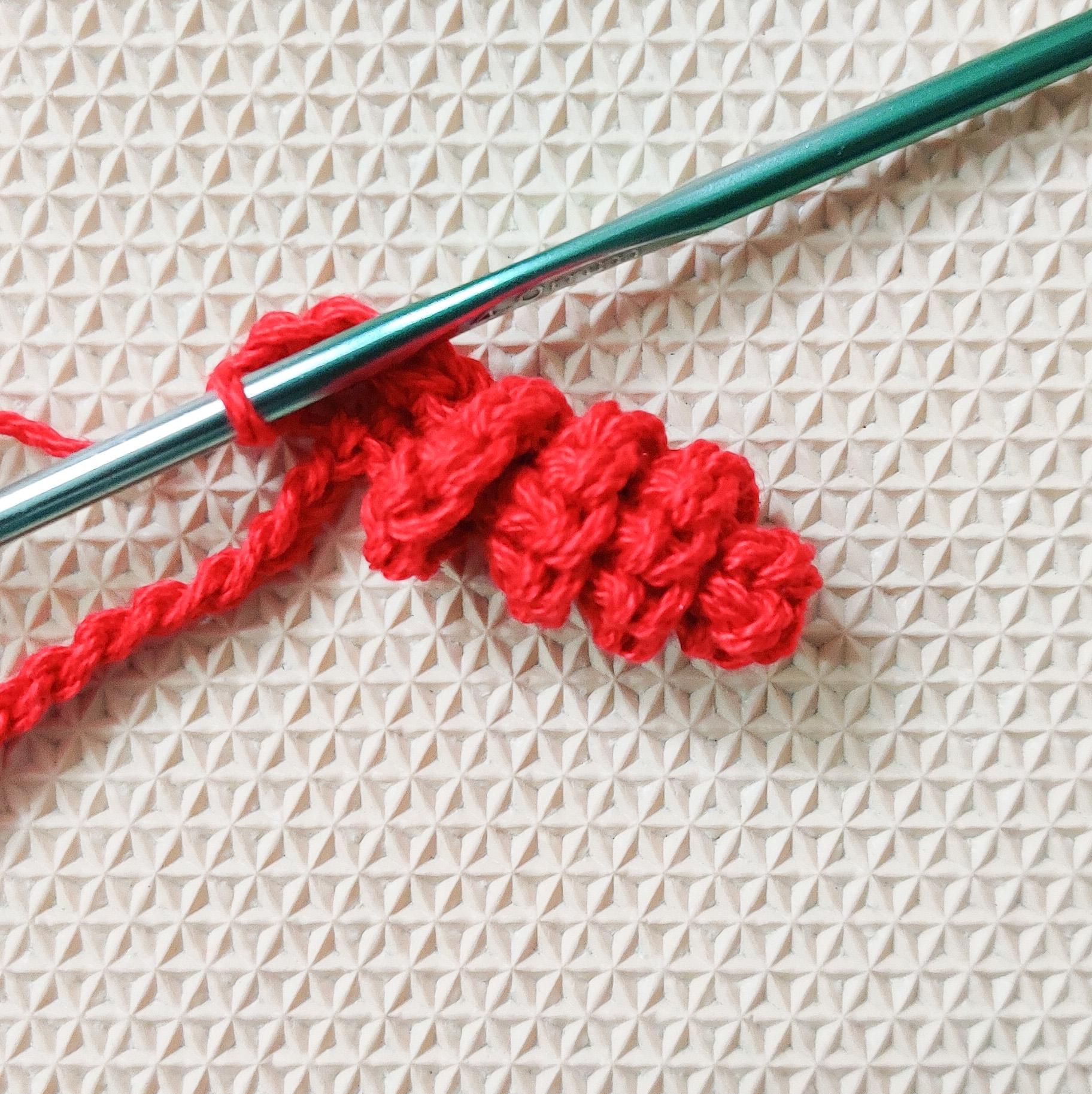 How to Crochet a Easy Candy Cane : 5 Steps (with Pictures) - Instructables