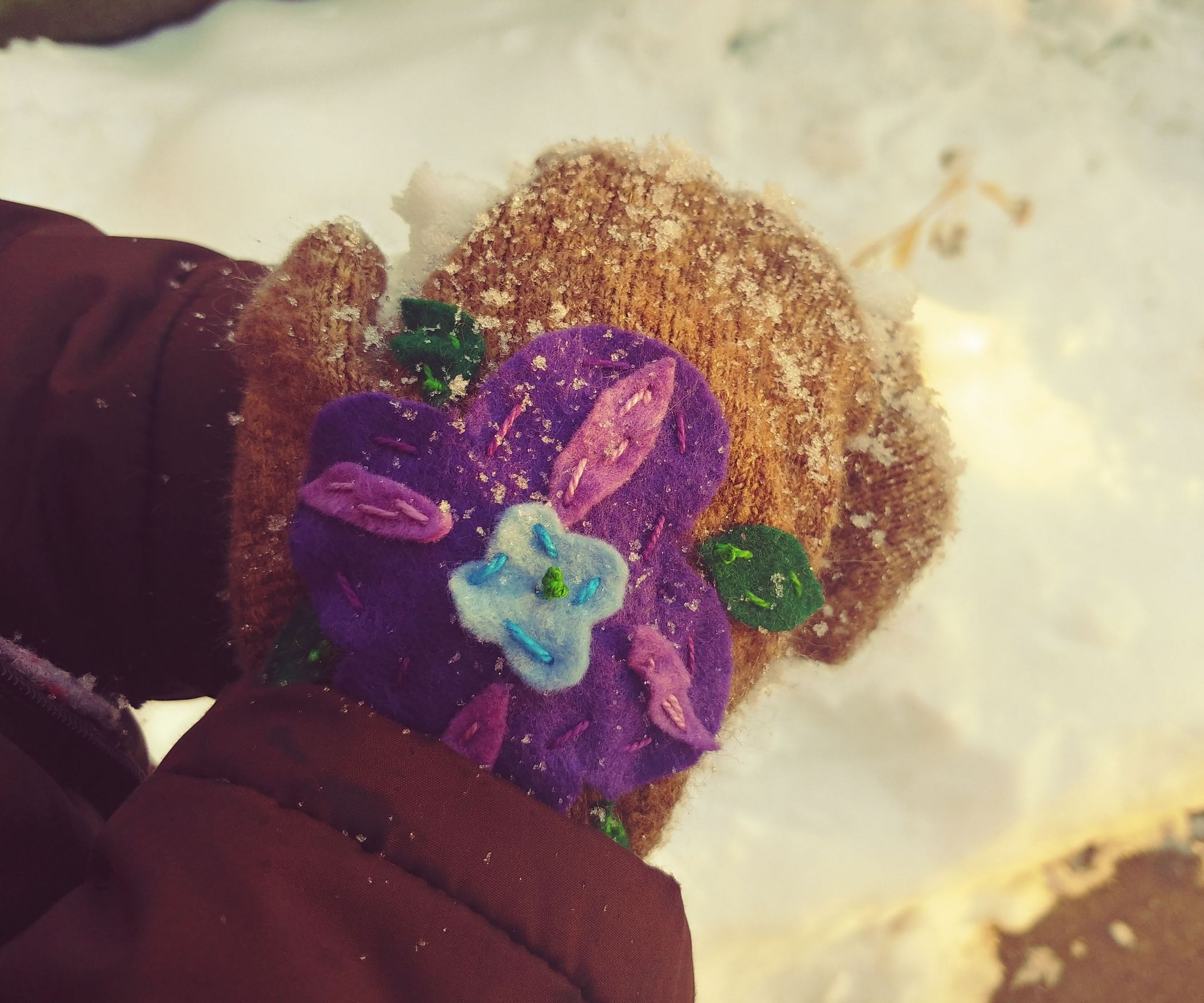 Festive Sock Mittens : 33 Steps (with Pictures) - Instructables