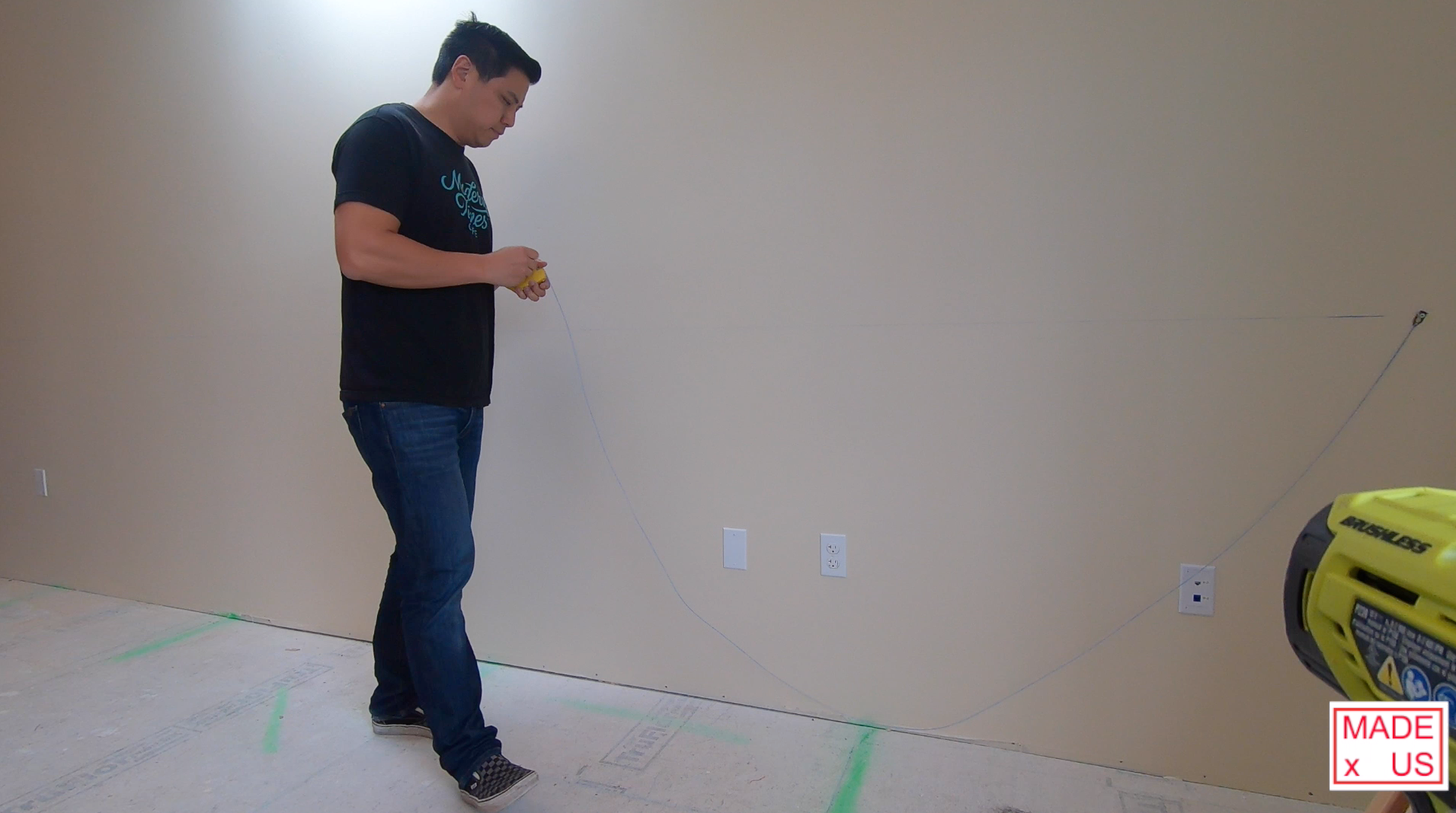 Floating Standing Desk : 7 Steps - Instructables
