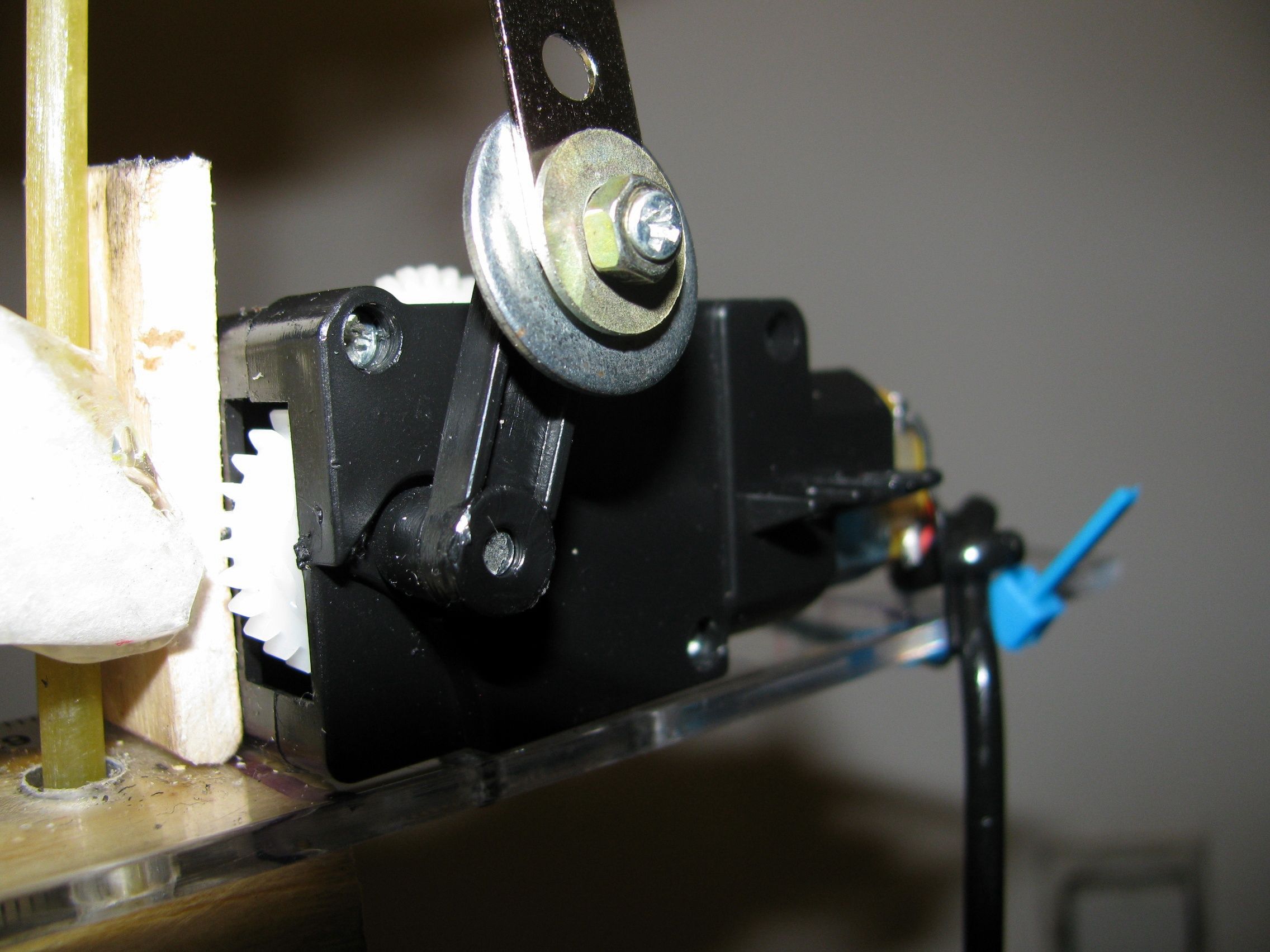 Pole Climbing Bot (using Single Geared Motor) - Instructables