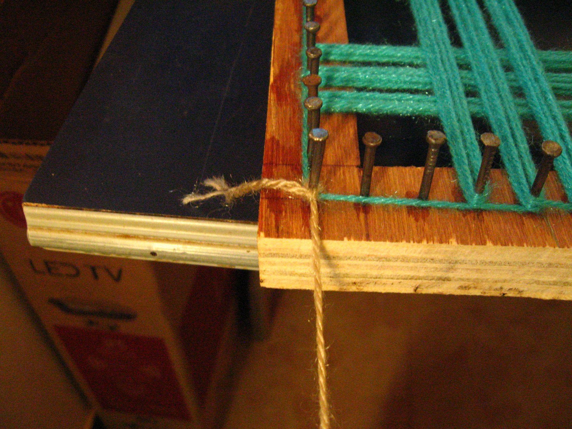 How to Weave a Small Table Mat With Home Made Loom : 13 Steps (with ...