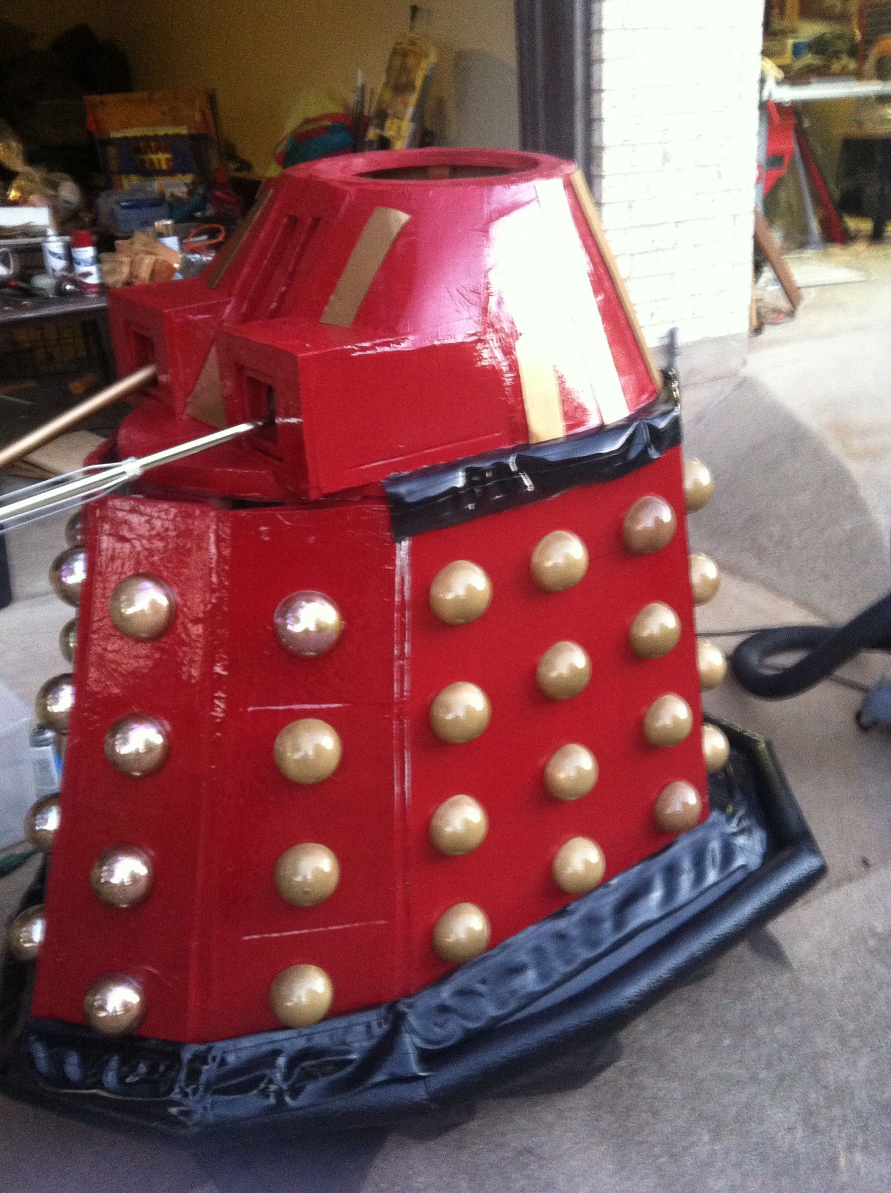 Dr Who Dalek Costume : 5 Steps - Instructables