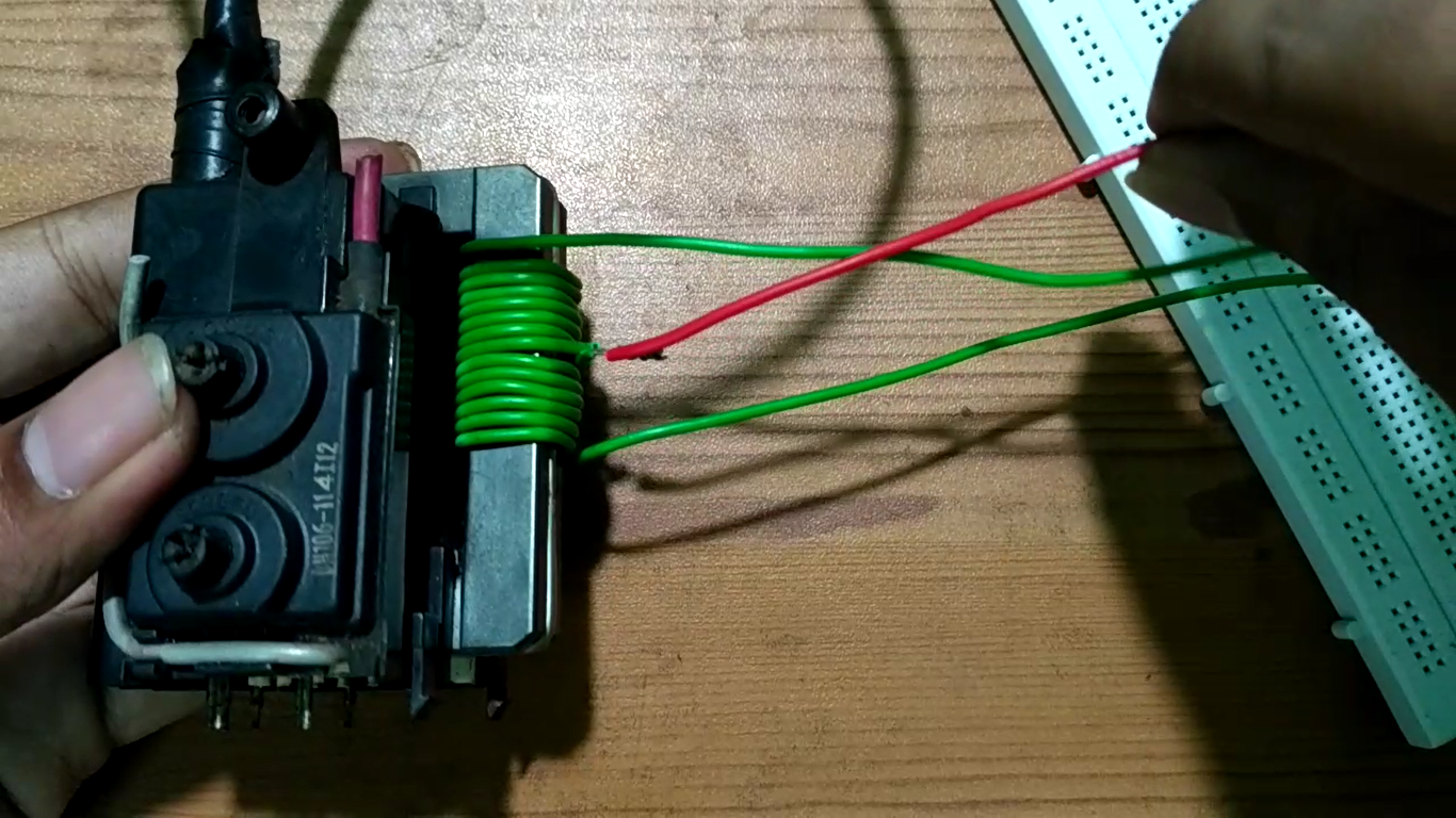 How to Make Simple Flyback Driver : 4 Steps (with Pictures) - Instructables