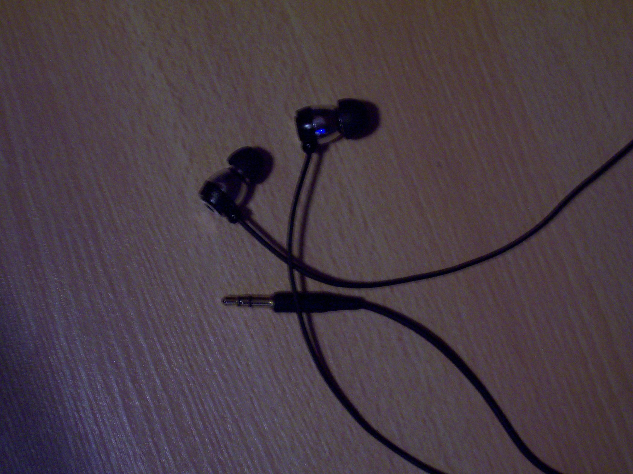 How to Repair Your Headphones. : 3 Steps - Instructables