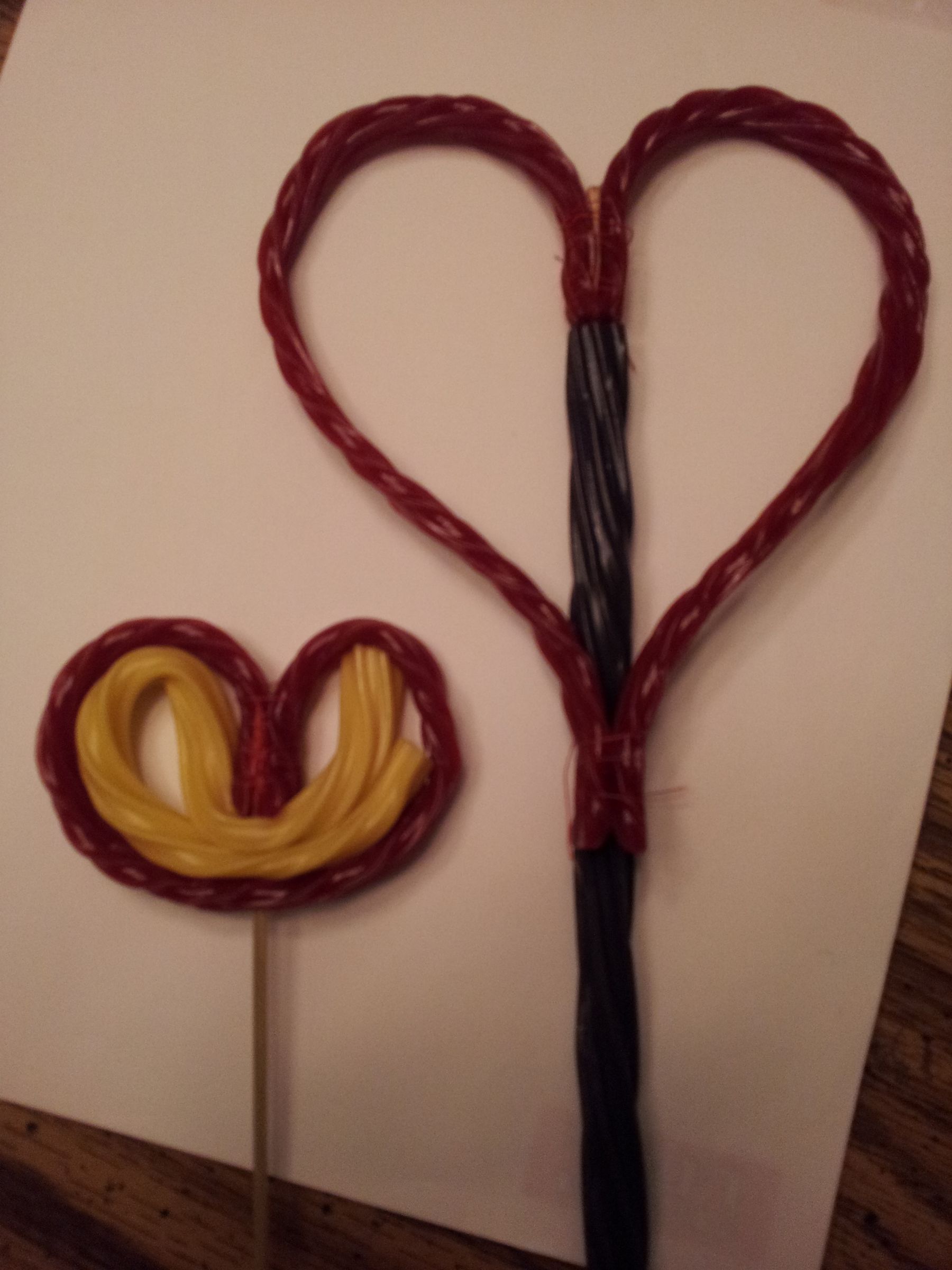 Valentine's Day Twizzler Flowers - Instructables