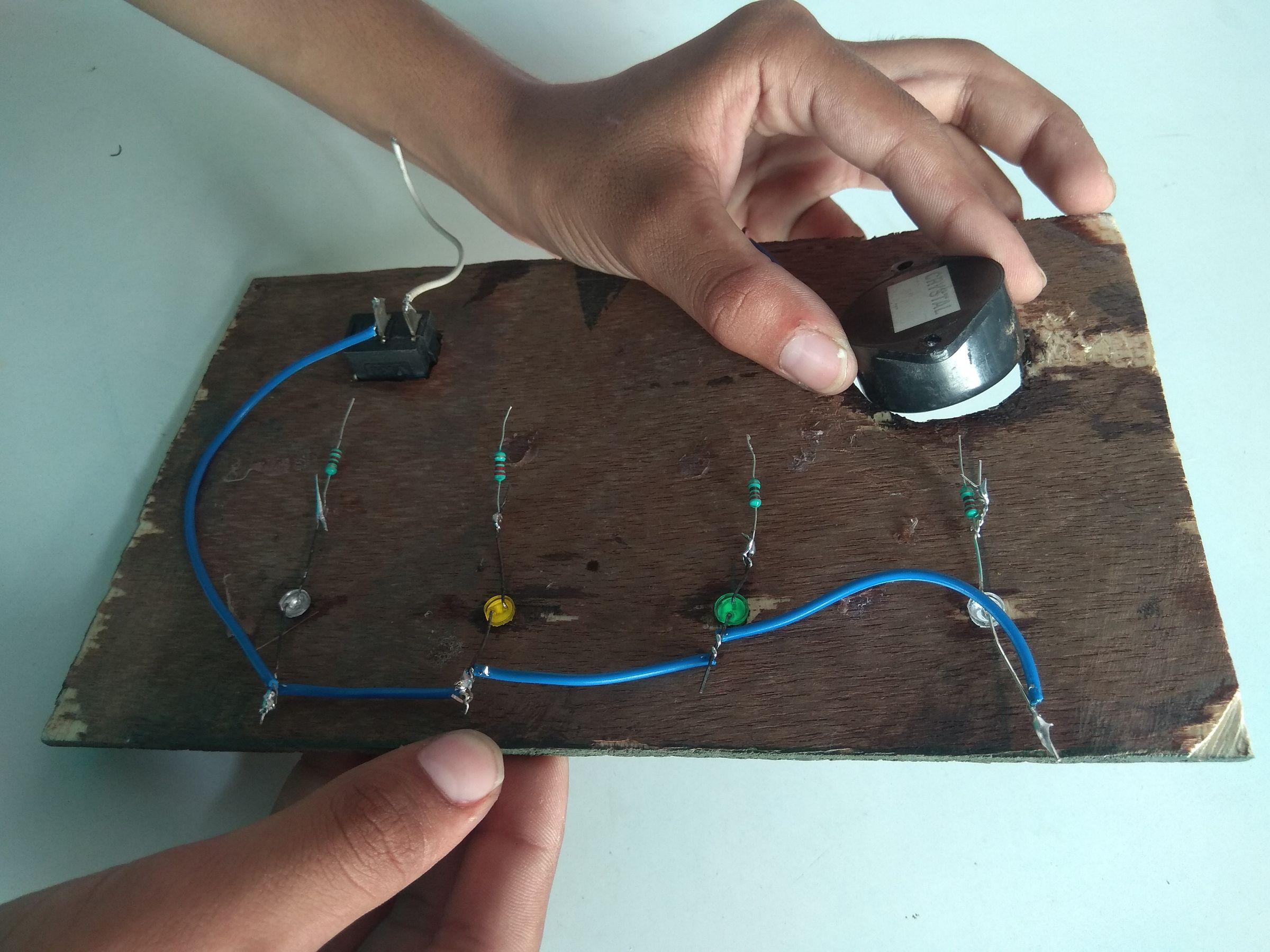 LED Water Level Indicator : 4 Steps - Instructables