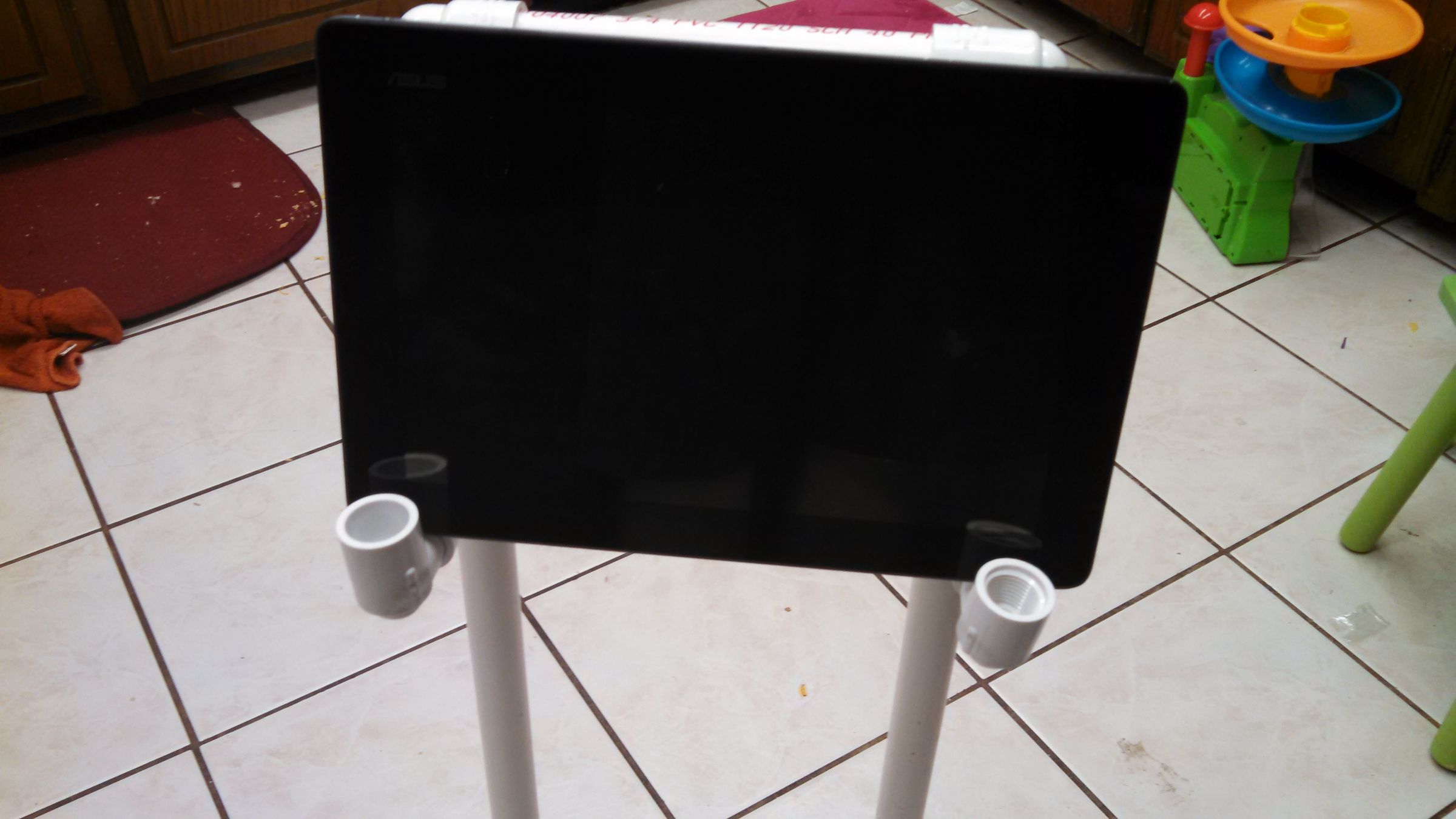 PVC Backseat Tablet Stand : 5 Steps - Instructables