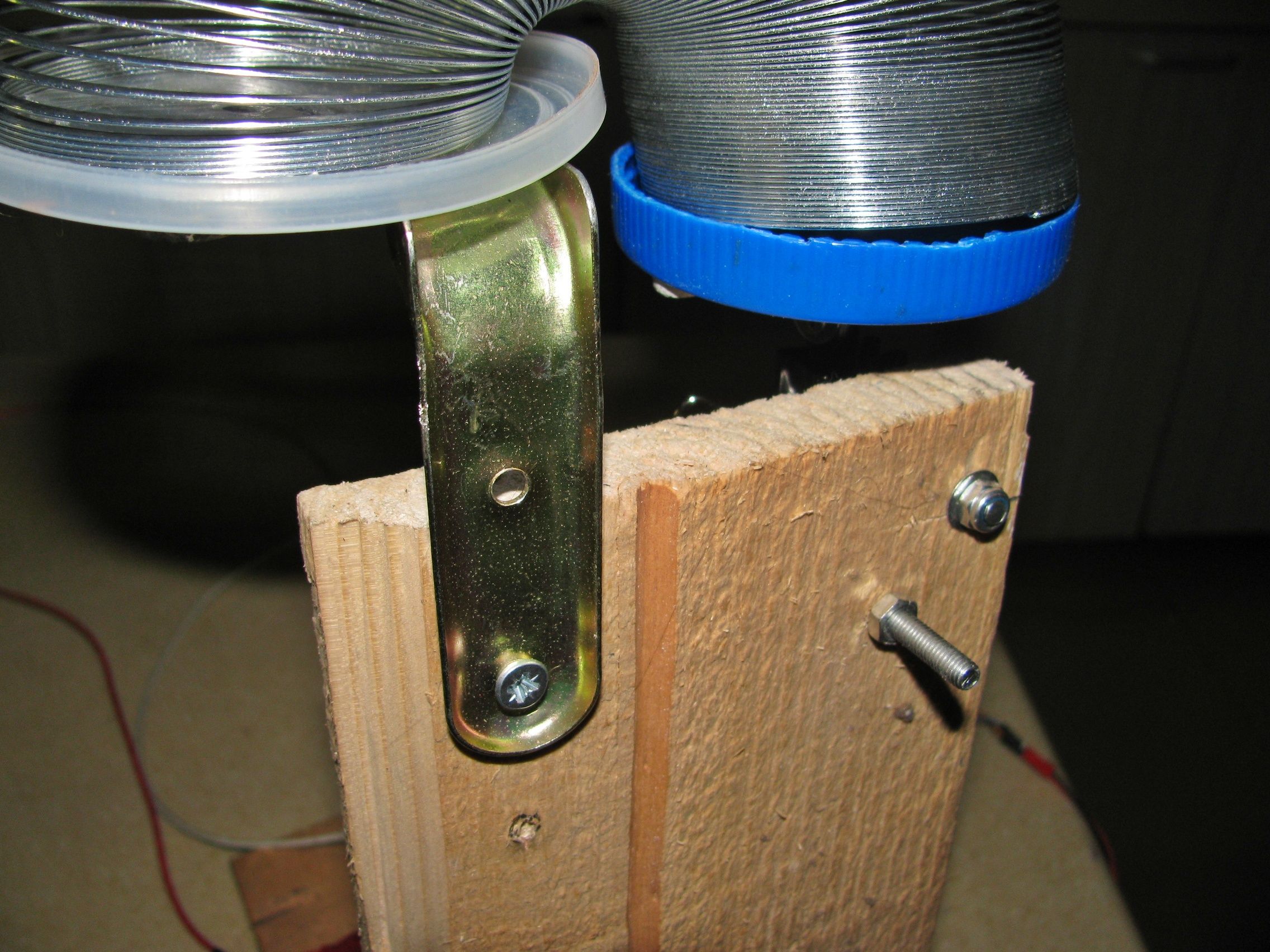 Automatic Slinky Machine : 5 Steps - Instructables