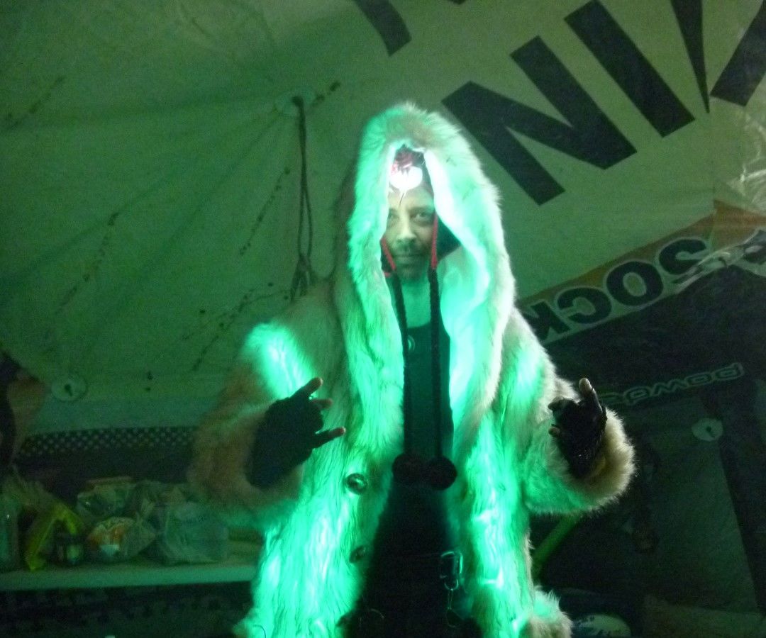 Color Changing Light Coat : 10 Steps (with Pictures) - Instructables