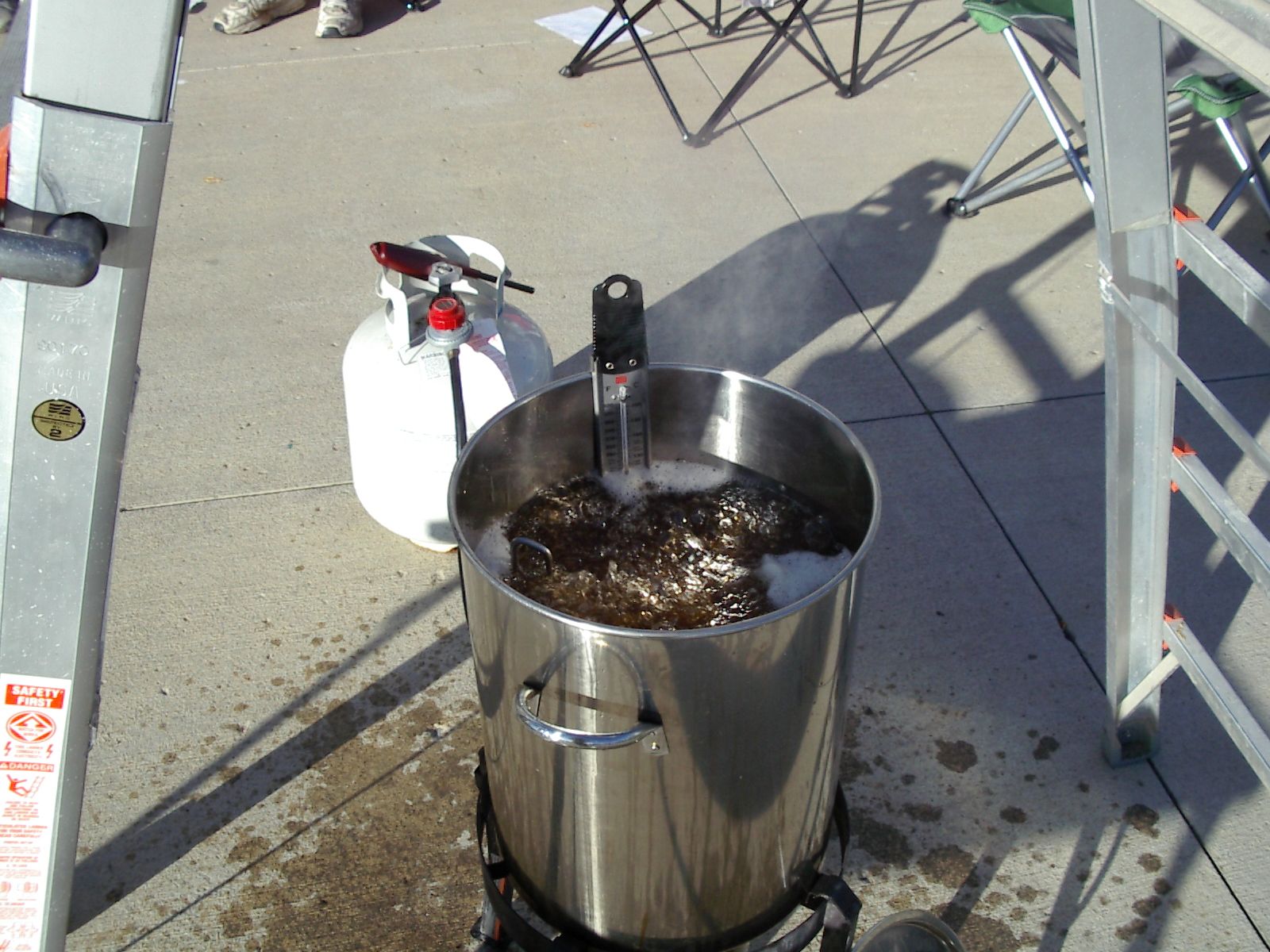 How to SAFELY Fry a Turkey : 5 Steps (with Pictures) - Instructables