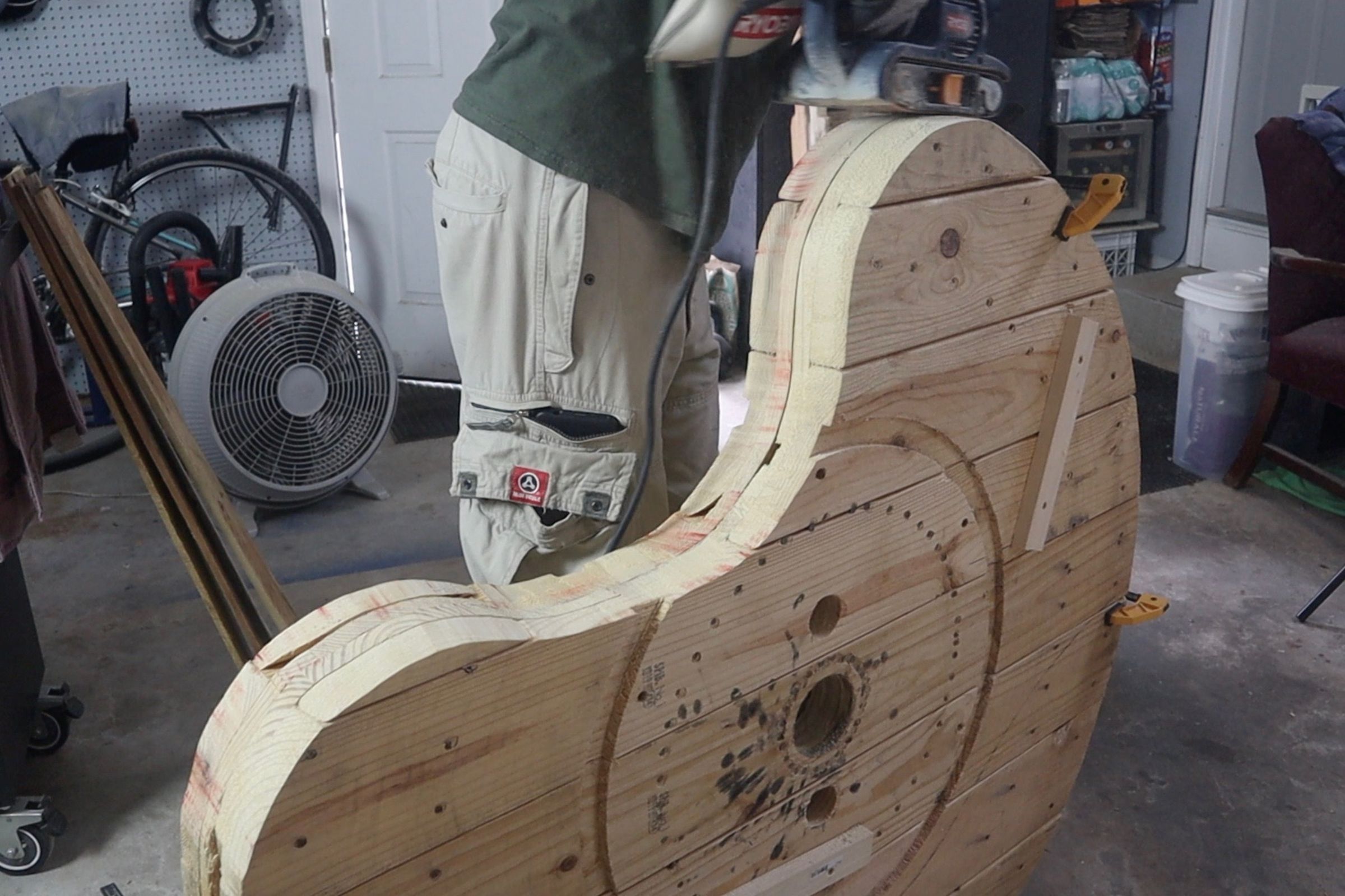 Cable Spool Pallet Bench - DIY Outdoor Seating! : 10 Steps (with ...