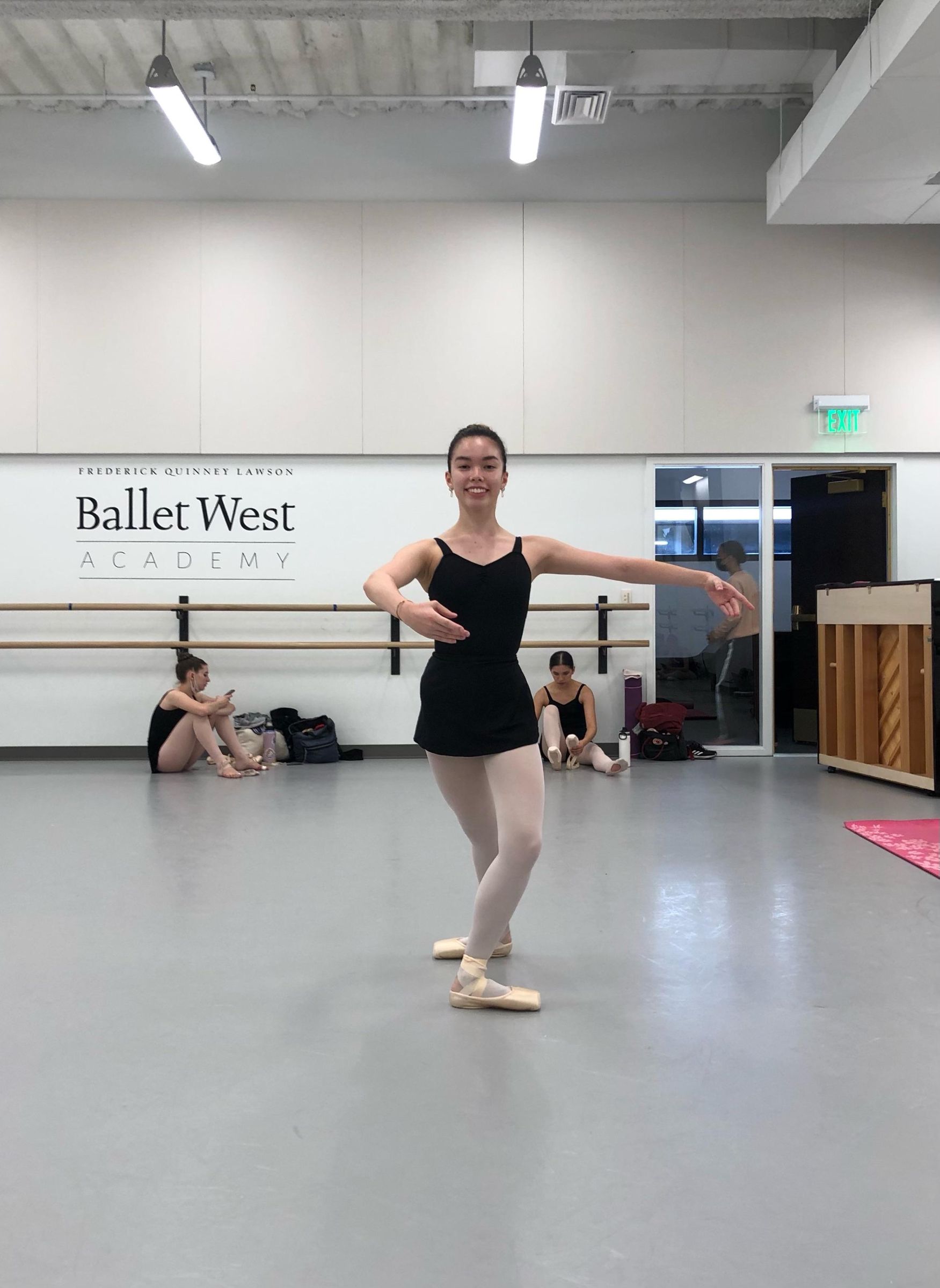 How to Do a Pirouette : 3 Steps (with Pictures) - Instructables