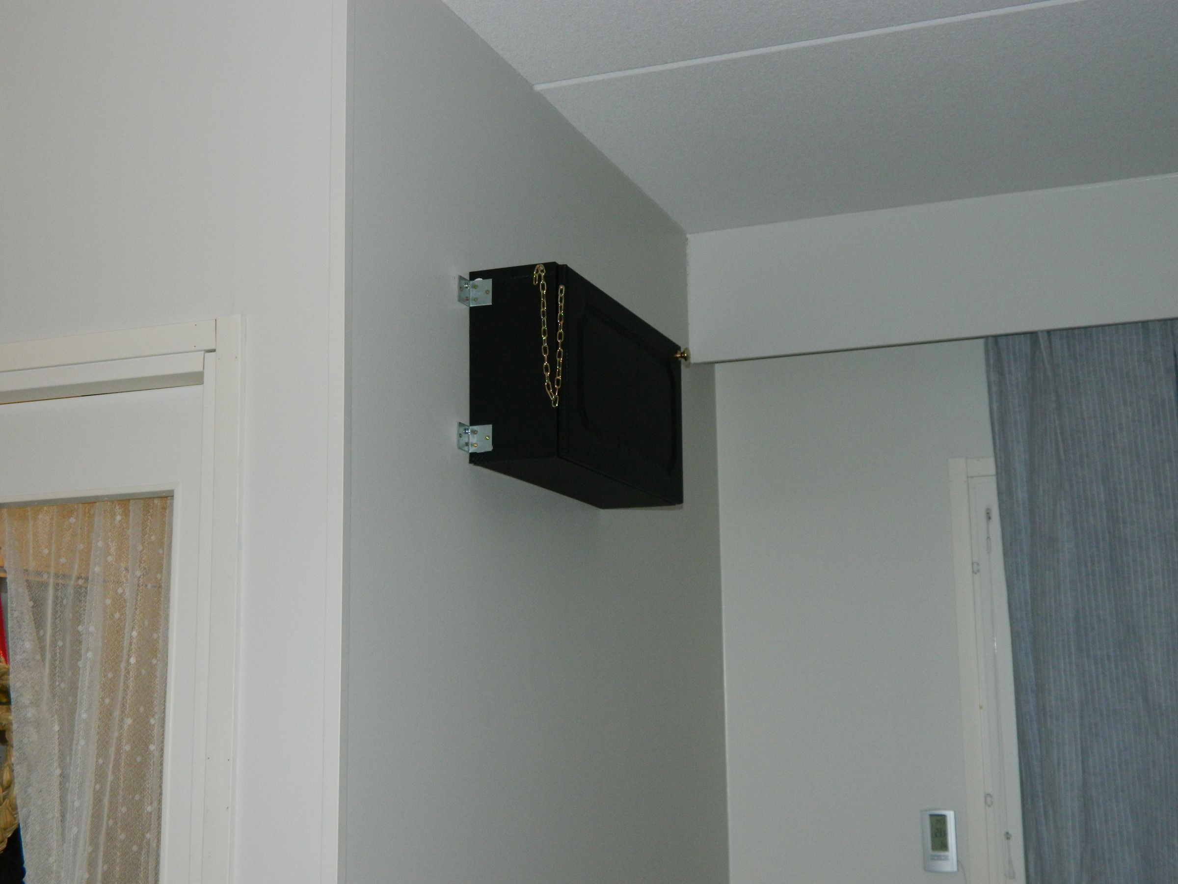 DIY "Hidden" Video Projector Folding Shelf, Carbon Fiber Look : 8 Steps ...