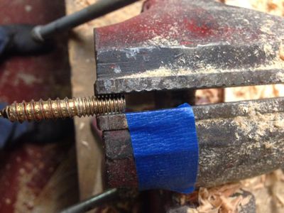 Cutting Down and Rethreading a Stock Table Leg. : 5 Steps - Instructables