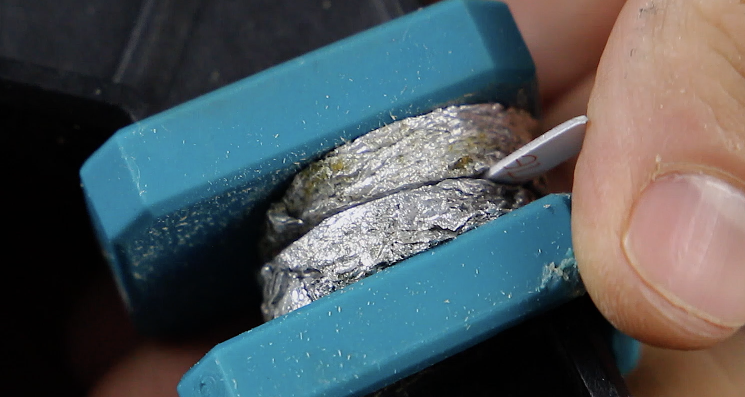 Creating a Molds From Aluminum Foil for Casting Lead or Tin : 8 Steps (with Pictures ...