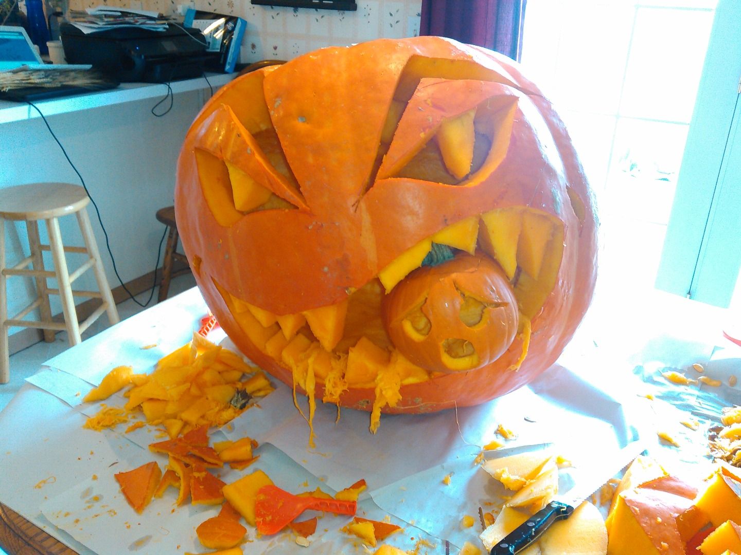 Chomper the Cannibal Pumpkin : 9 Steps (with Pictures) - Instructables