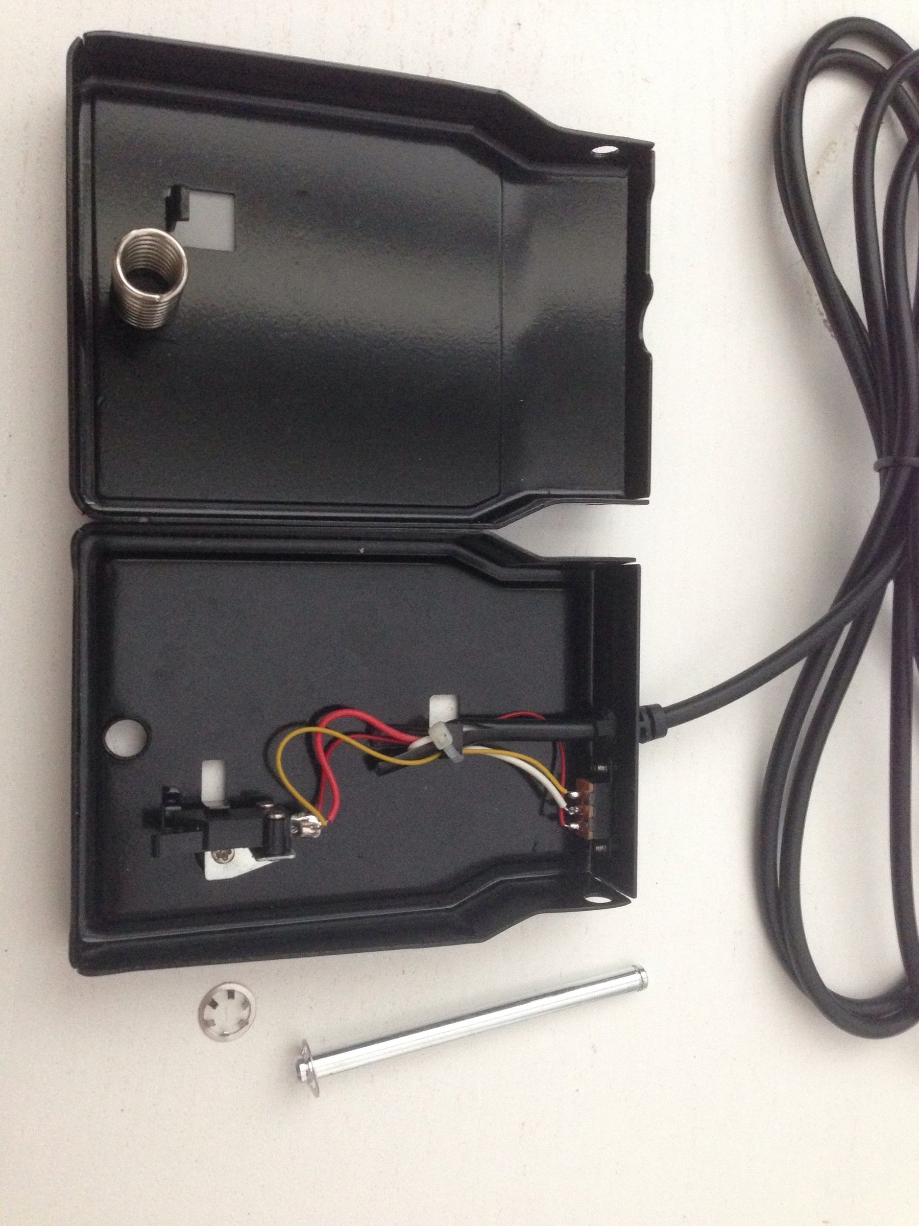 Arduino Foot Pedal PTT Switch : 8 Steps - Instructables