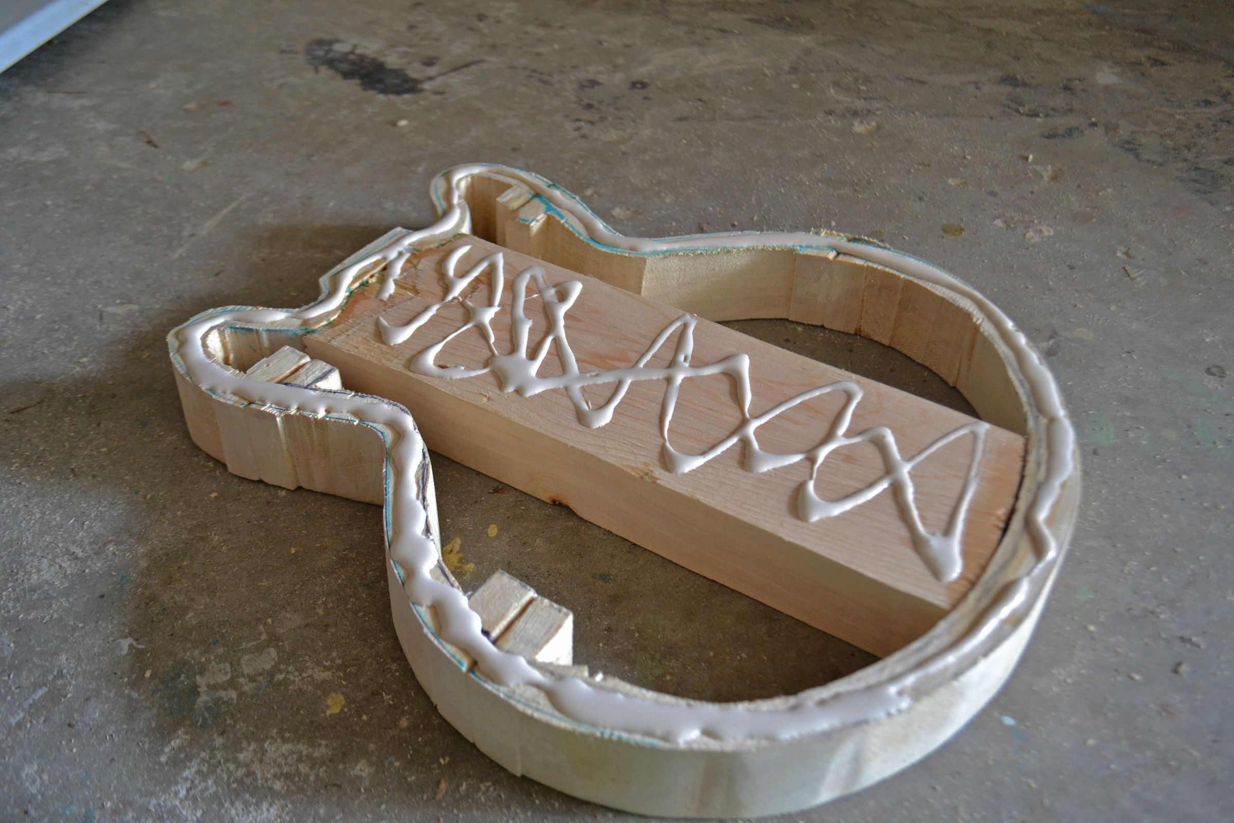 How to Build an Electric Ukulele : 12 Steps (with Pictures) - Instructables