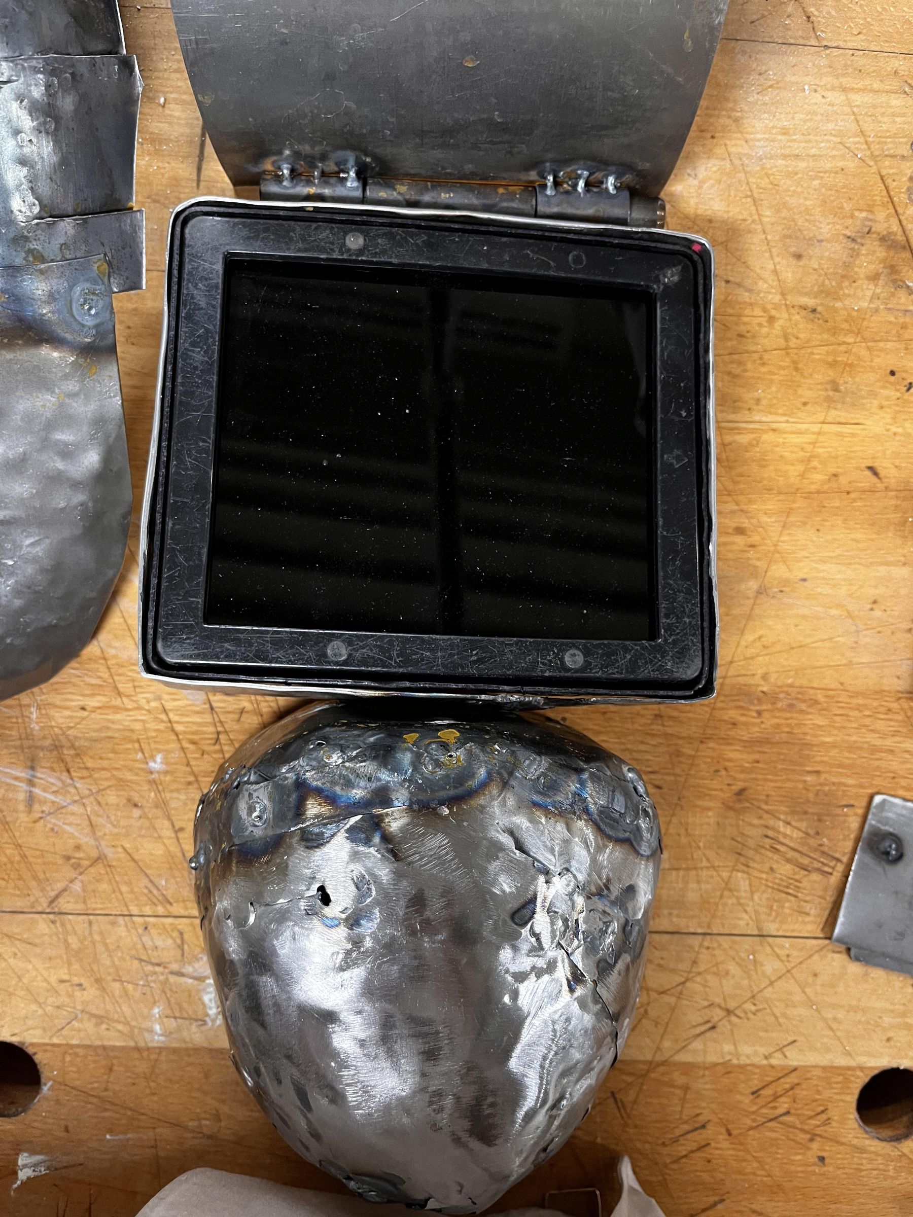 Snap on Welding Helmet : 6 Steps - Instructables