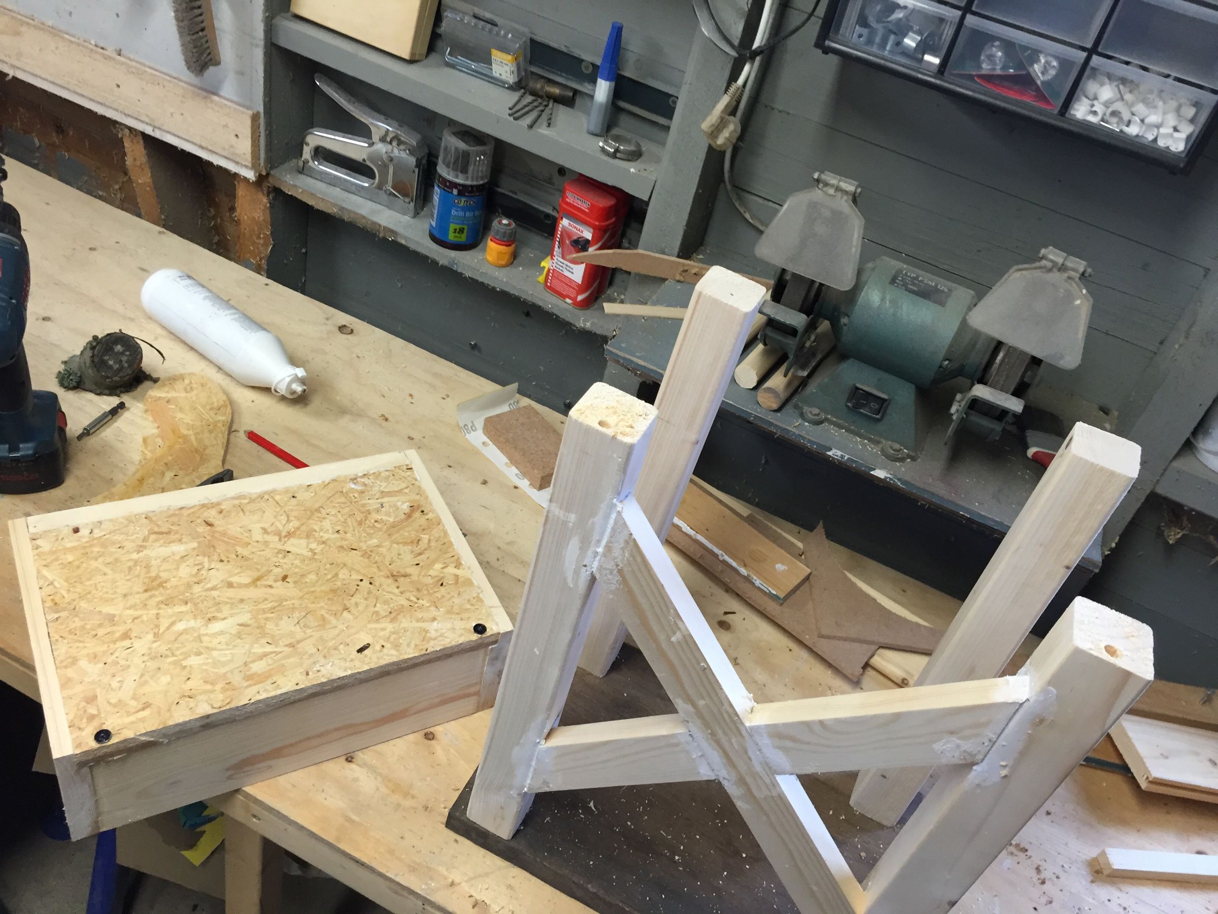 Bedside Table With Trestle : 7 Steps (with Pictures) - Instructables