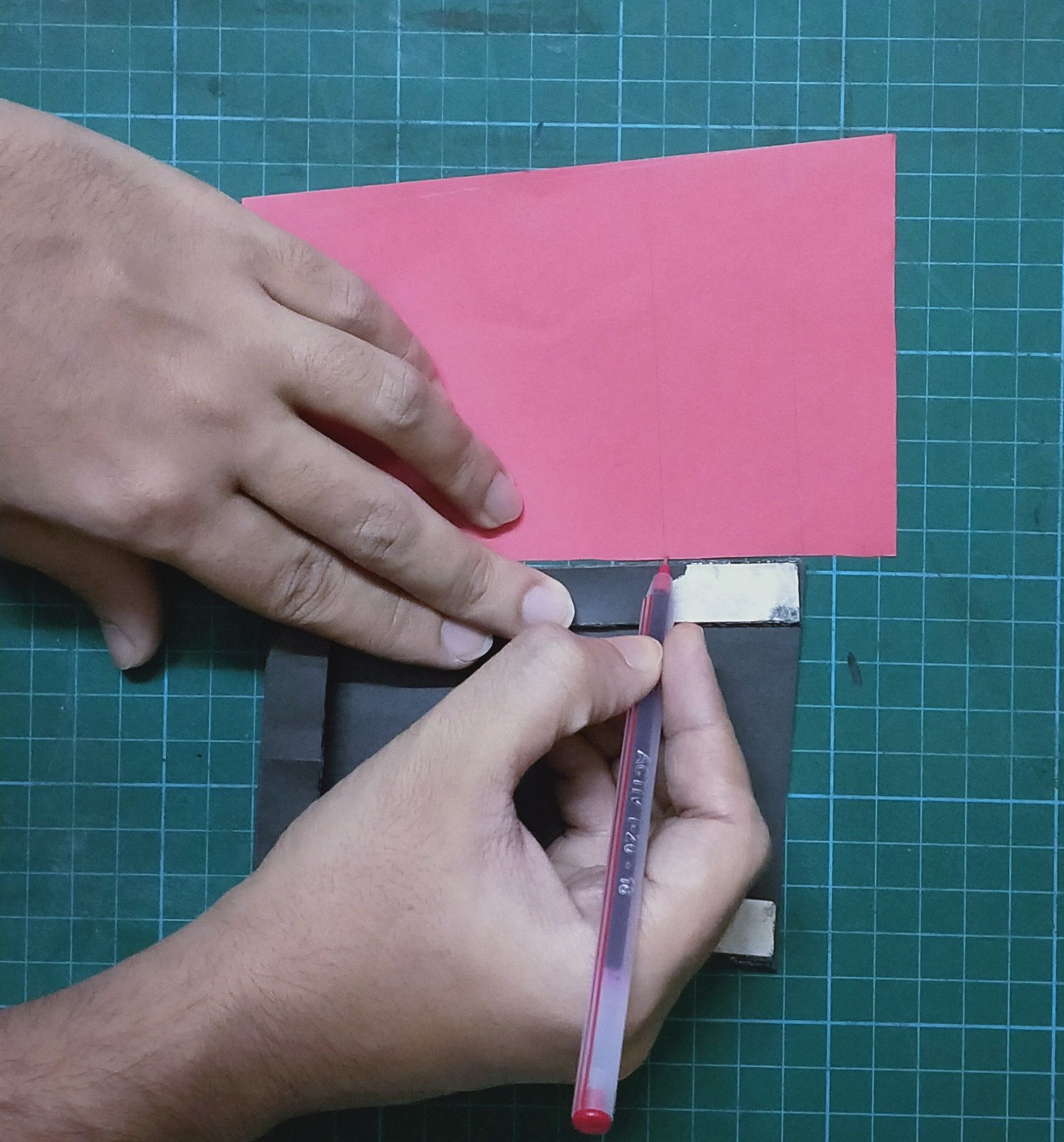 Paper-craft Rocket and Rocket Launcher : 11 Steps - Instructables