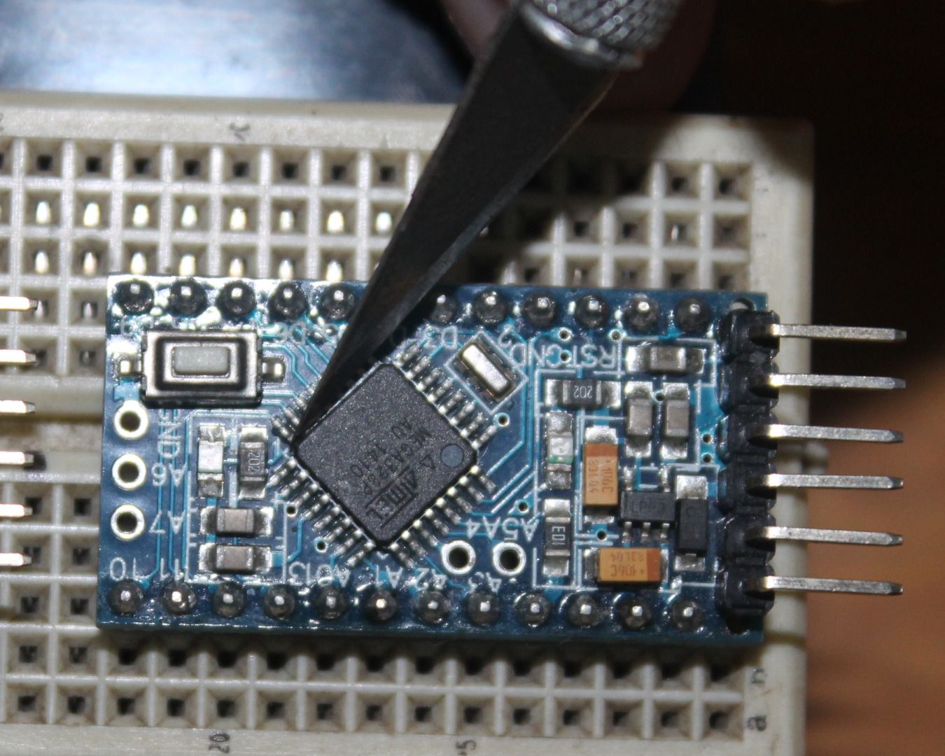 How to Easily Replace a SMD Chip - Repairing an Arduino Nano Pro : 4 ...