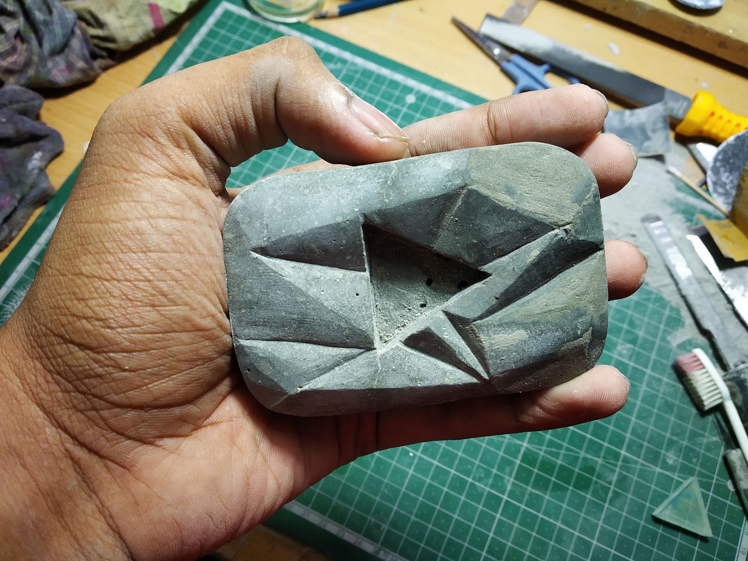Concrete Youtube Diamond Play Button Paperweight : 14 Steps (with ...
