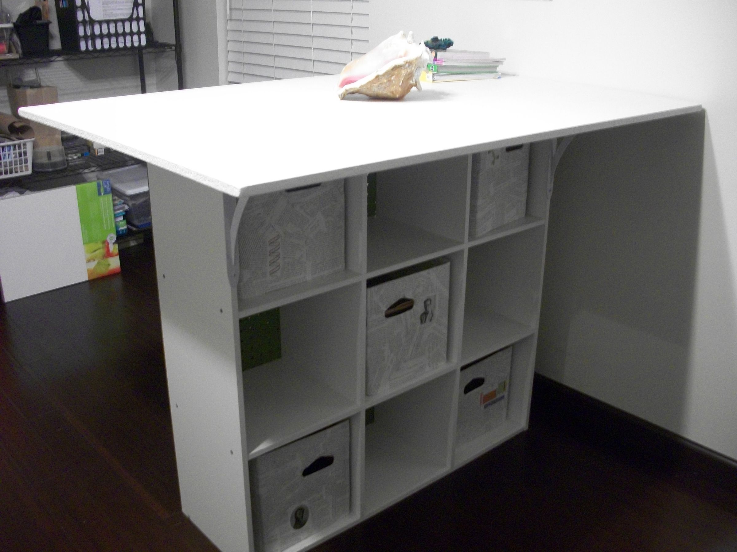 DIY Craft Table : 6 Steps (with Pictures) - Instructables