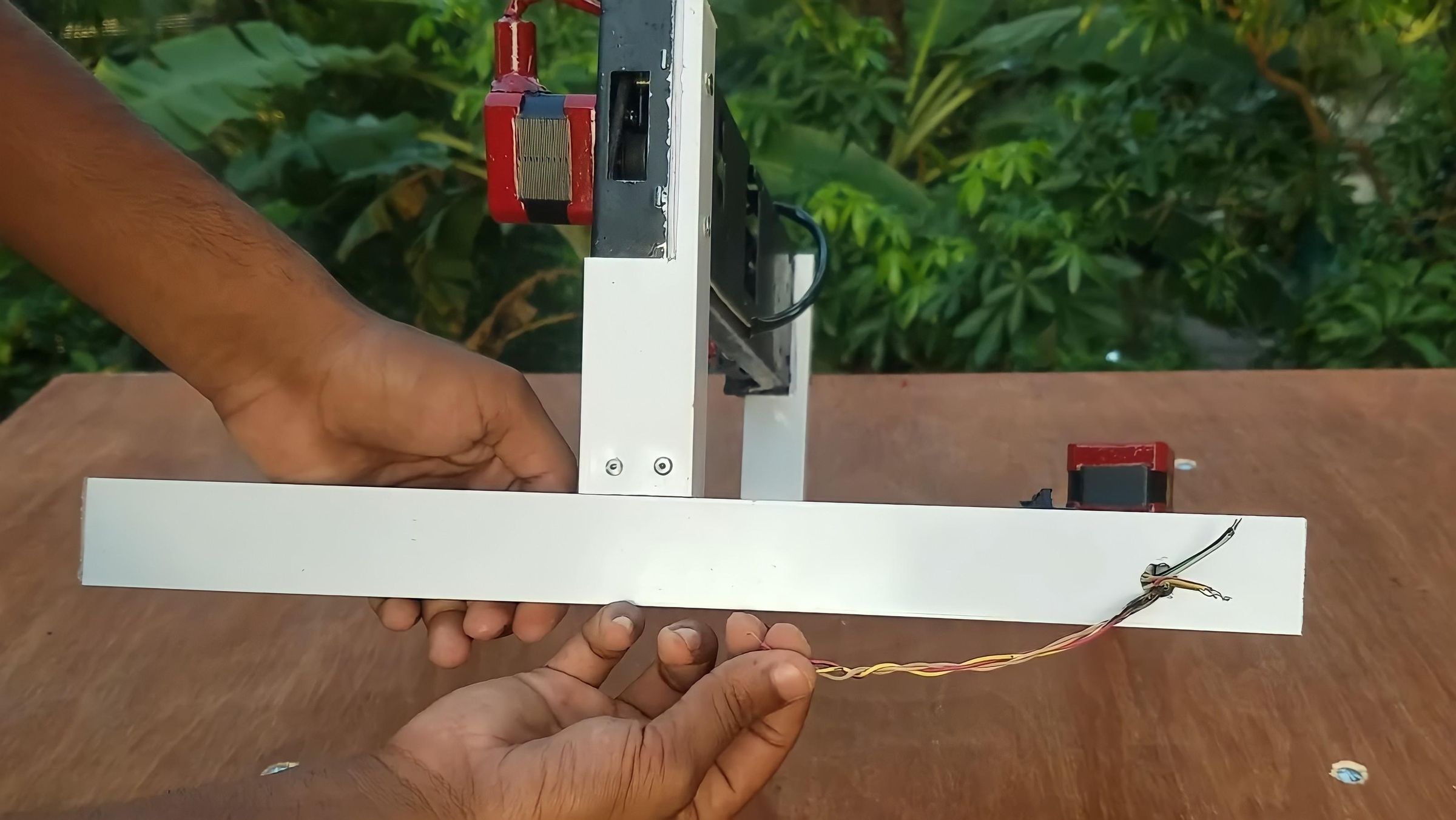 Simplest CNC Plotter Making : 19 Steps (with Pictures) - Instructables