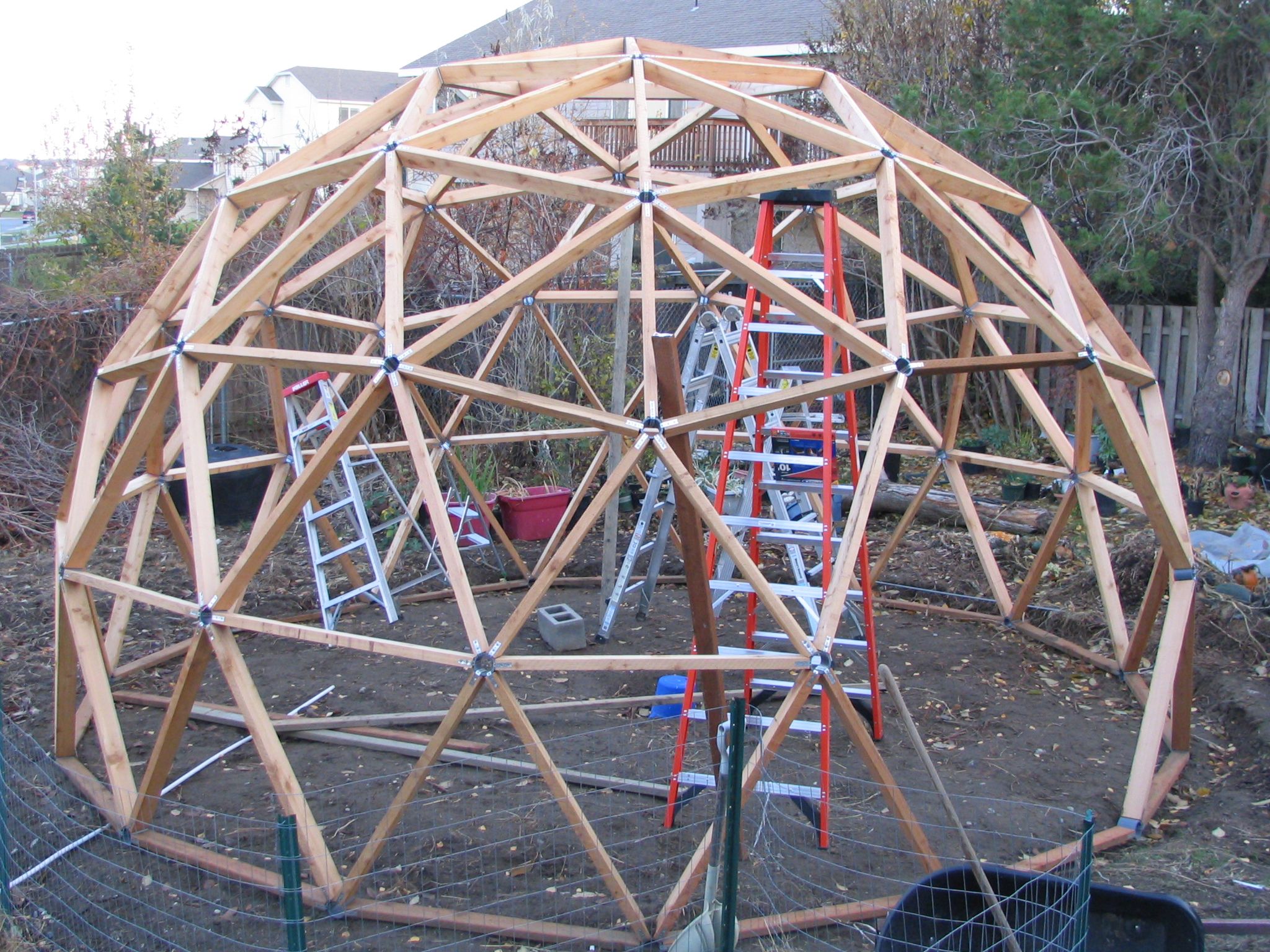 Geodesic Dome No Formula Beginners Guide To Build A Greenhouse