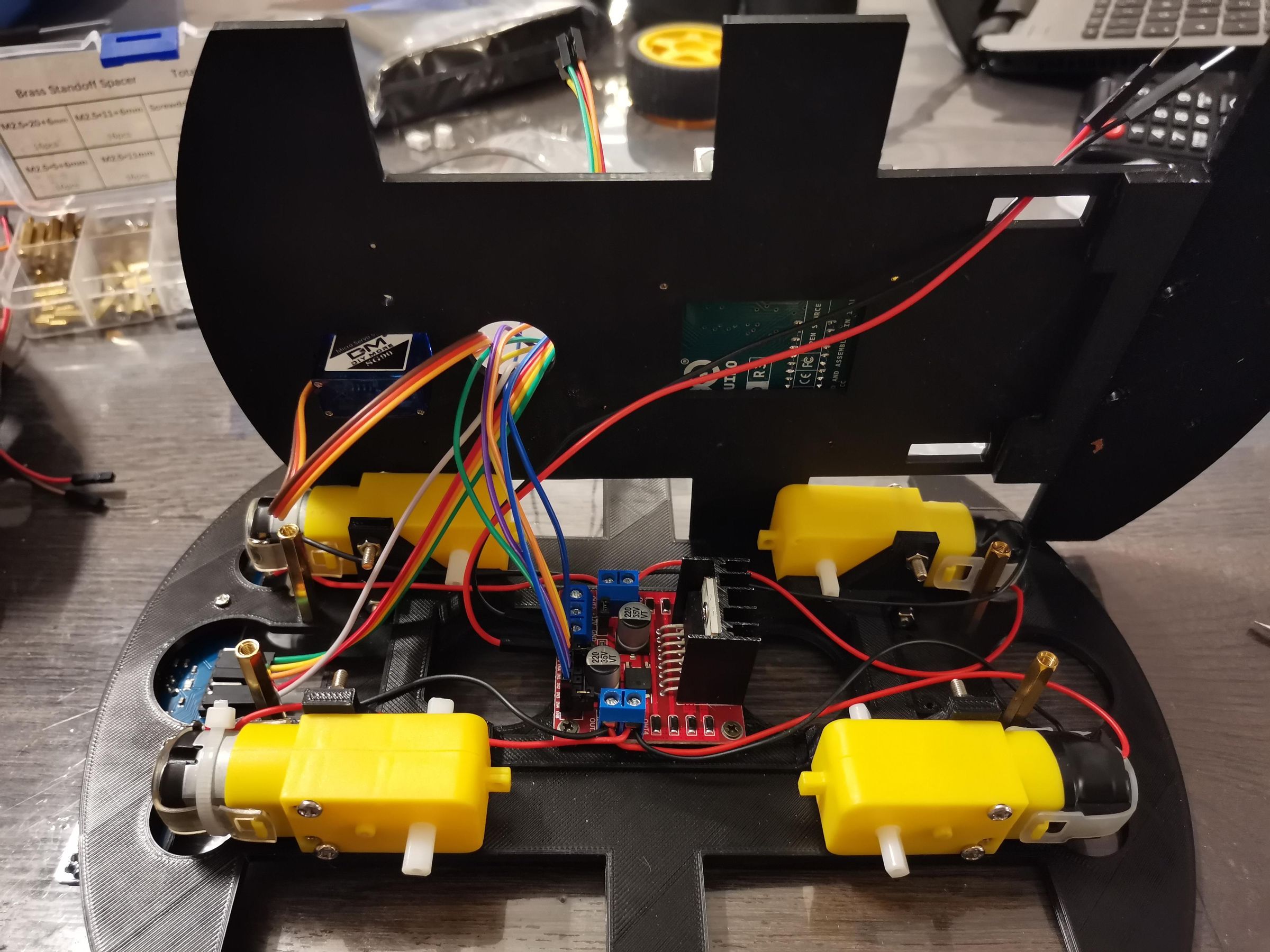 Arduino ESP32 All in One Robot (Obstacle Avoiding, Line Tracking ...