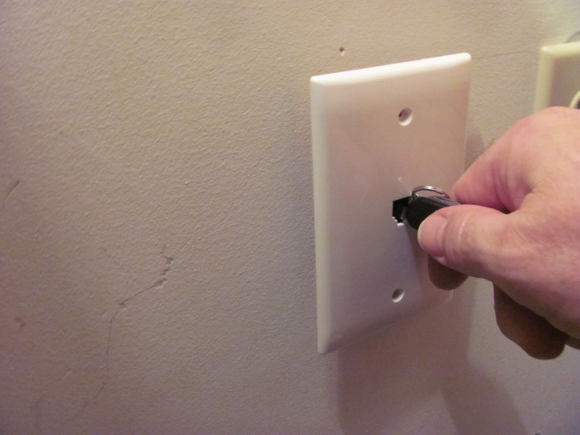 Phone Jack Secret Compartment : 7 Steps (with Pictures) - Instructables