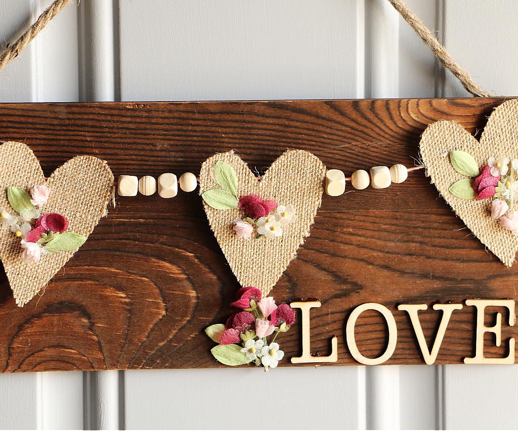 DIY HEART GARLAND HANGING DECORATION : 6 Steps (with Pictures ...