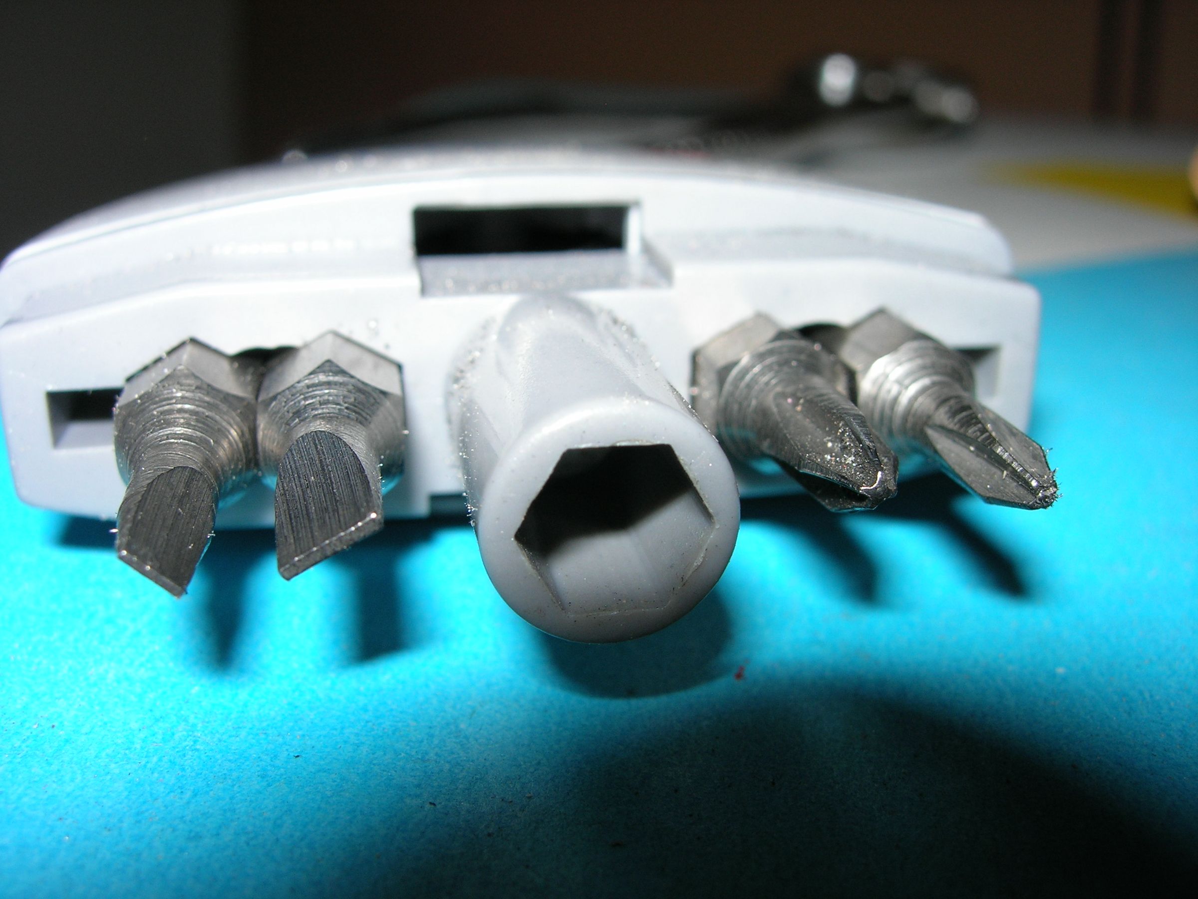 DIY Handyman's Pocket Sized Tool Box, Feat. Home Made Screwdriver : 5 ...