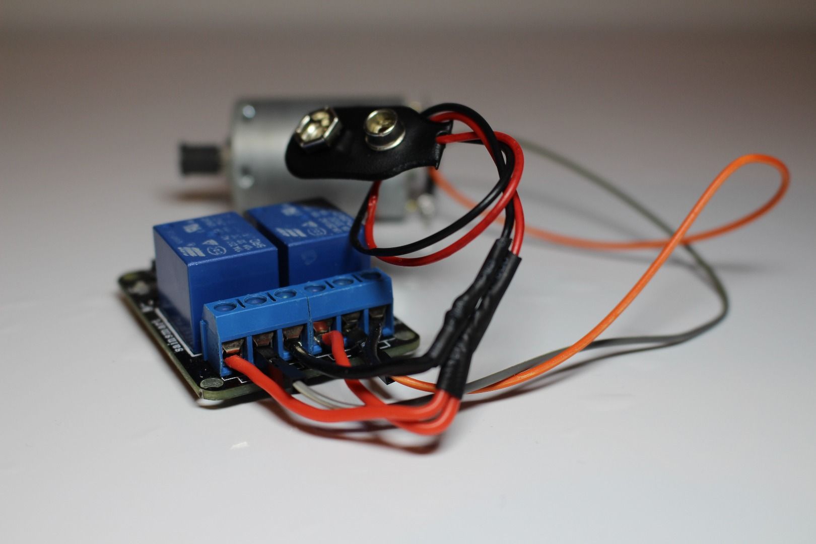Control a Motor Using Ultrasonic Distance Sensors (HC-SR04) : 4 Steps ...