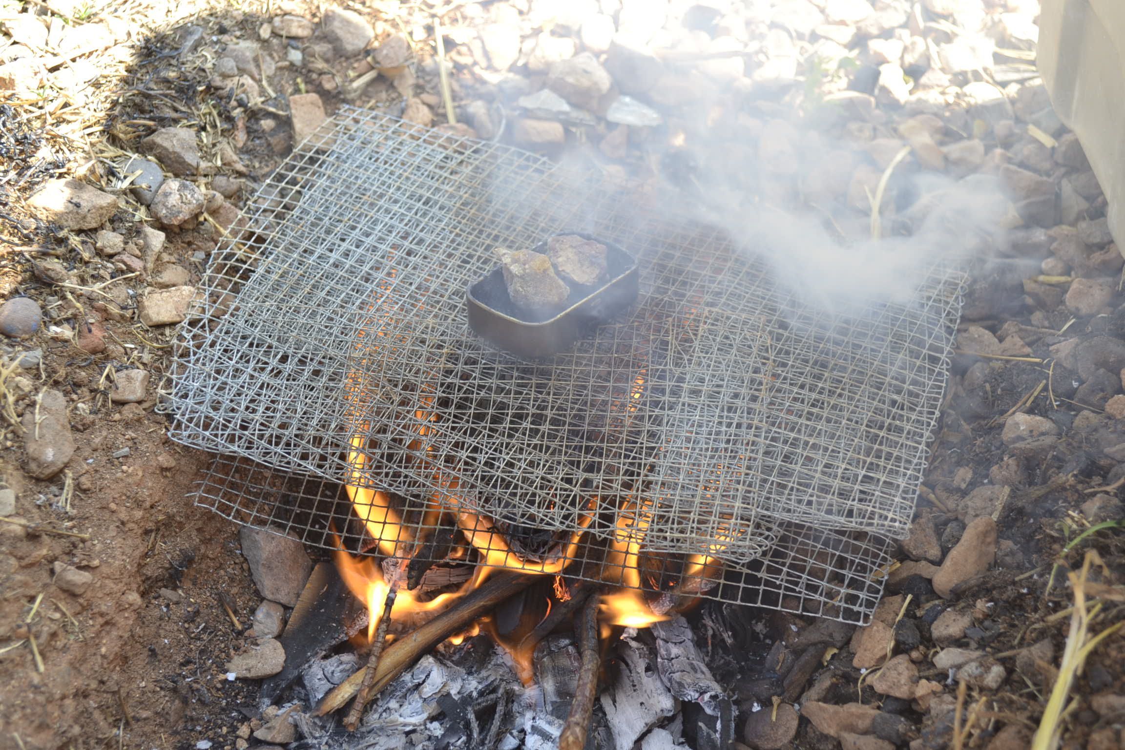 Survival Pine Tar: Pitchsticks, Fire Starter, Super Glue!! : 7 Steps ...