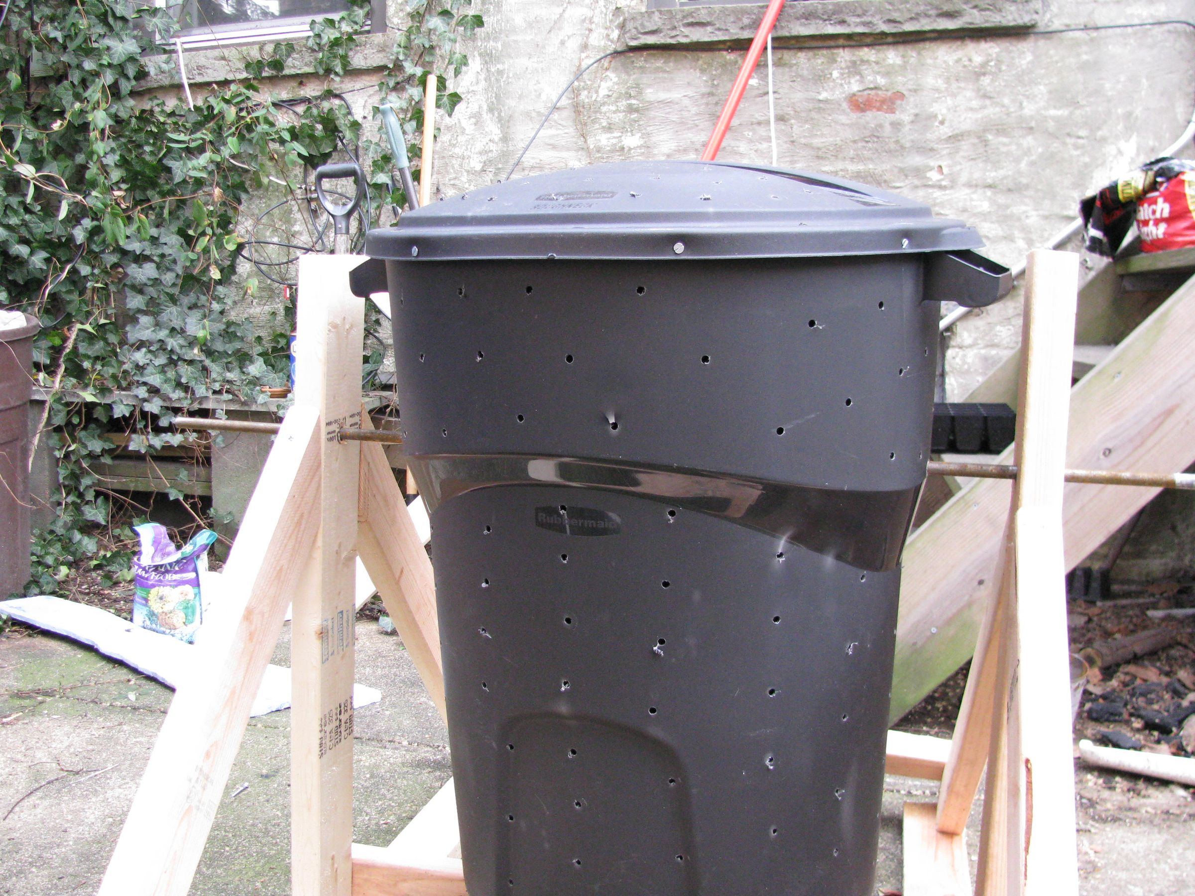 Drum Garbage Can Composter : 4 Steps (with Pictures) - Instructables