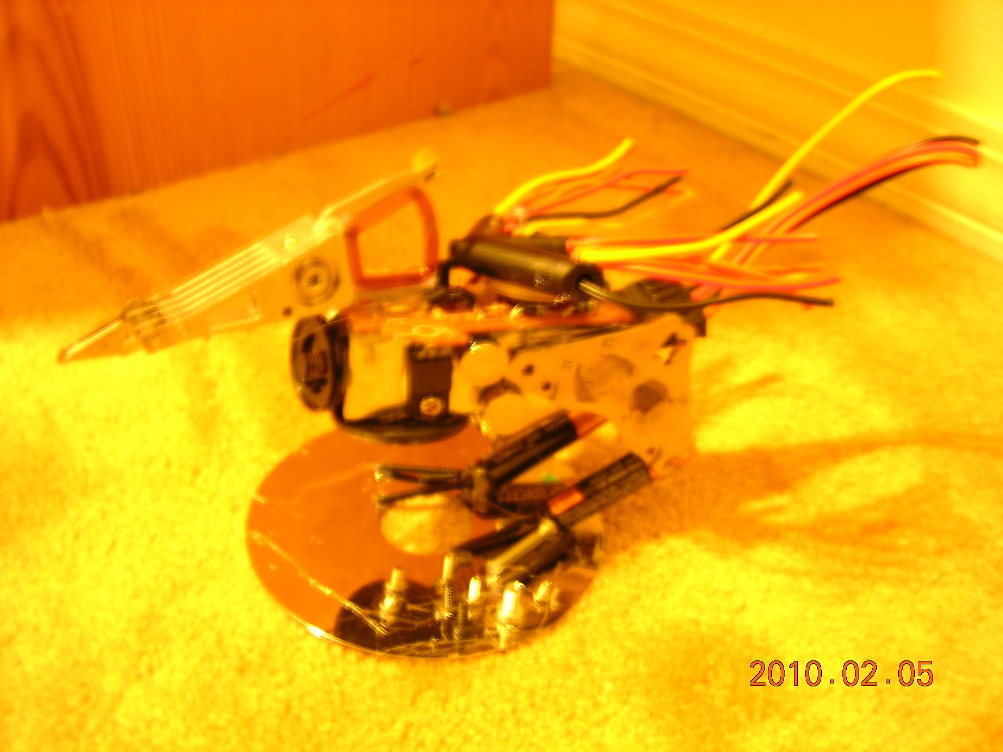 Junk Art : 4 Steps - Instructables