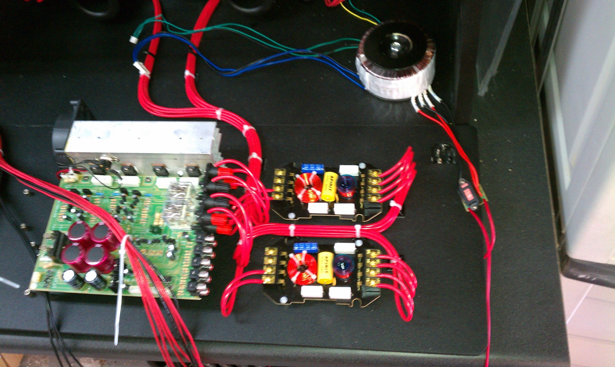 The ULTIMATE Diy Boombox! : 7 Steps (with Pictures) - Instructables