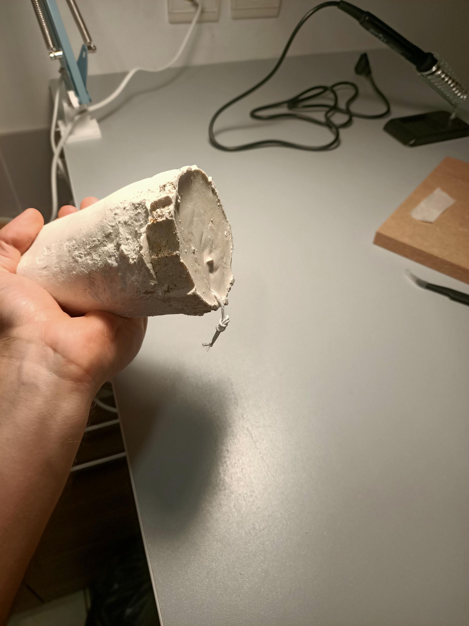 Give Your Lighting a Hand ! : 5 Steps (with Pictures) - Instructables